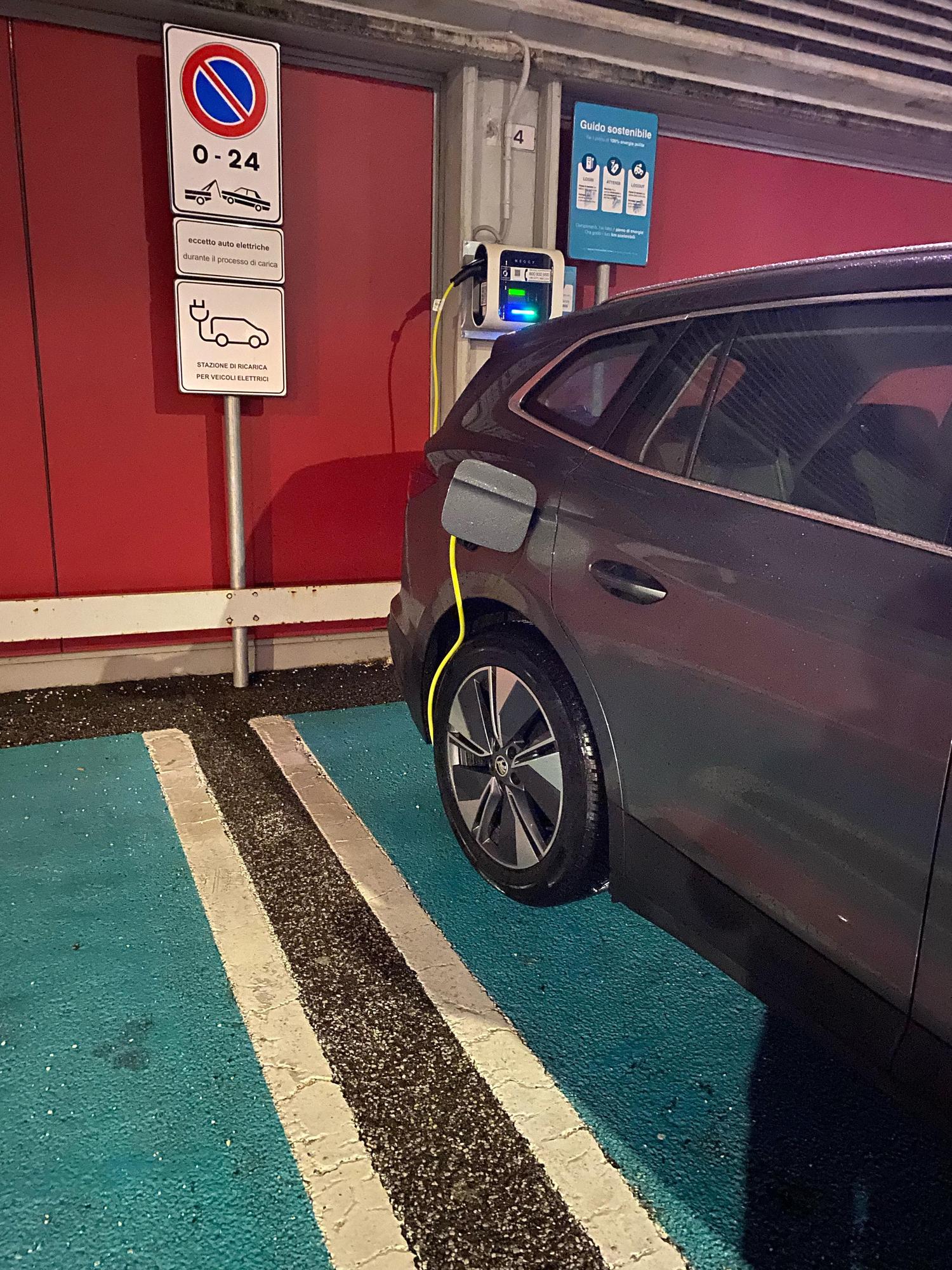 Supermarket Poli Srl | Lavis, Trentino-Alto Adige | EV Station