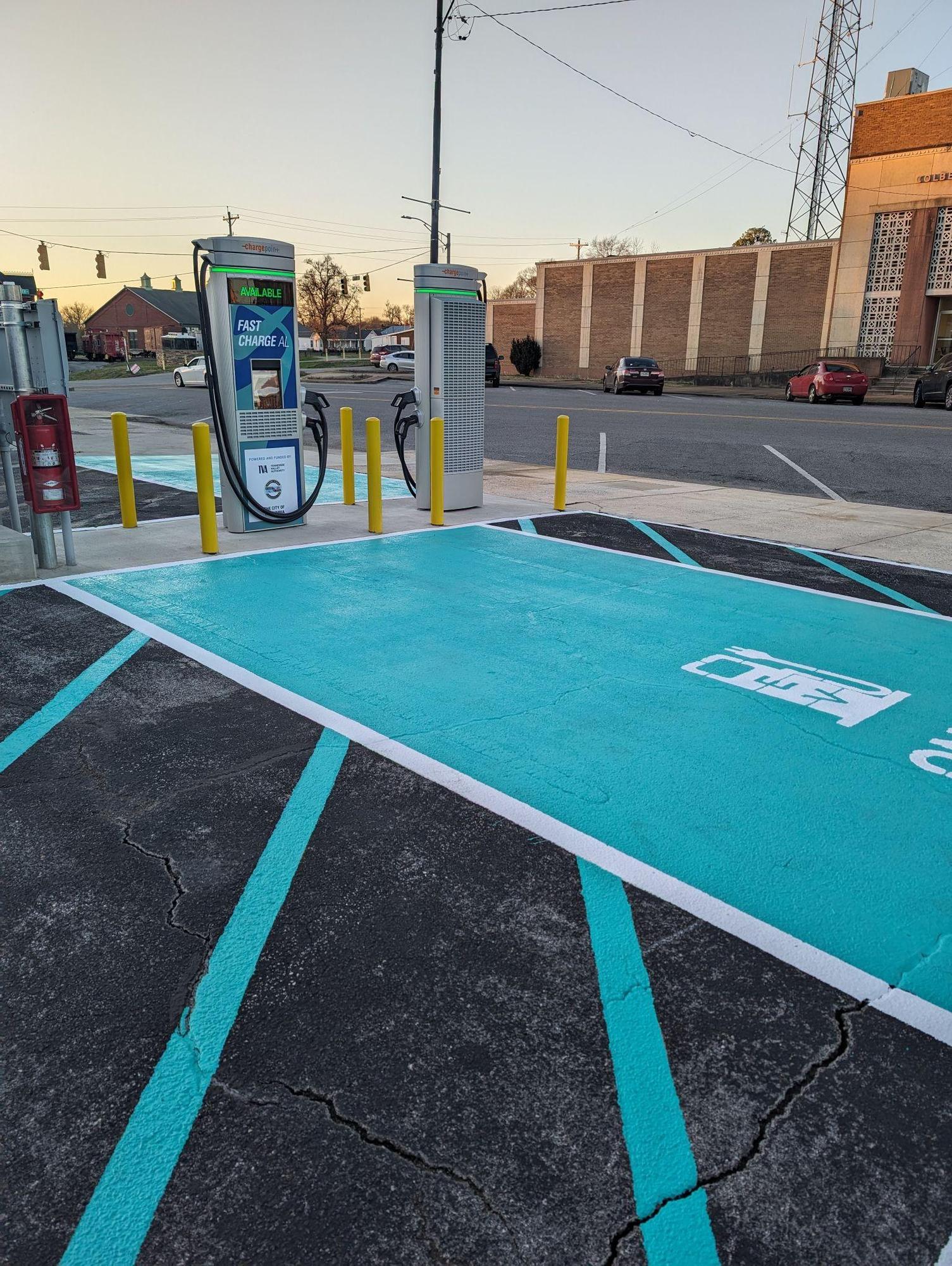 ChargePoint DC Fast Charger - Downtown Tuscumbia | Tuscumbia, AL | EV ...