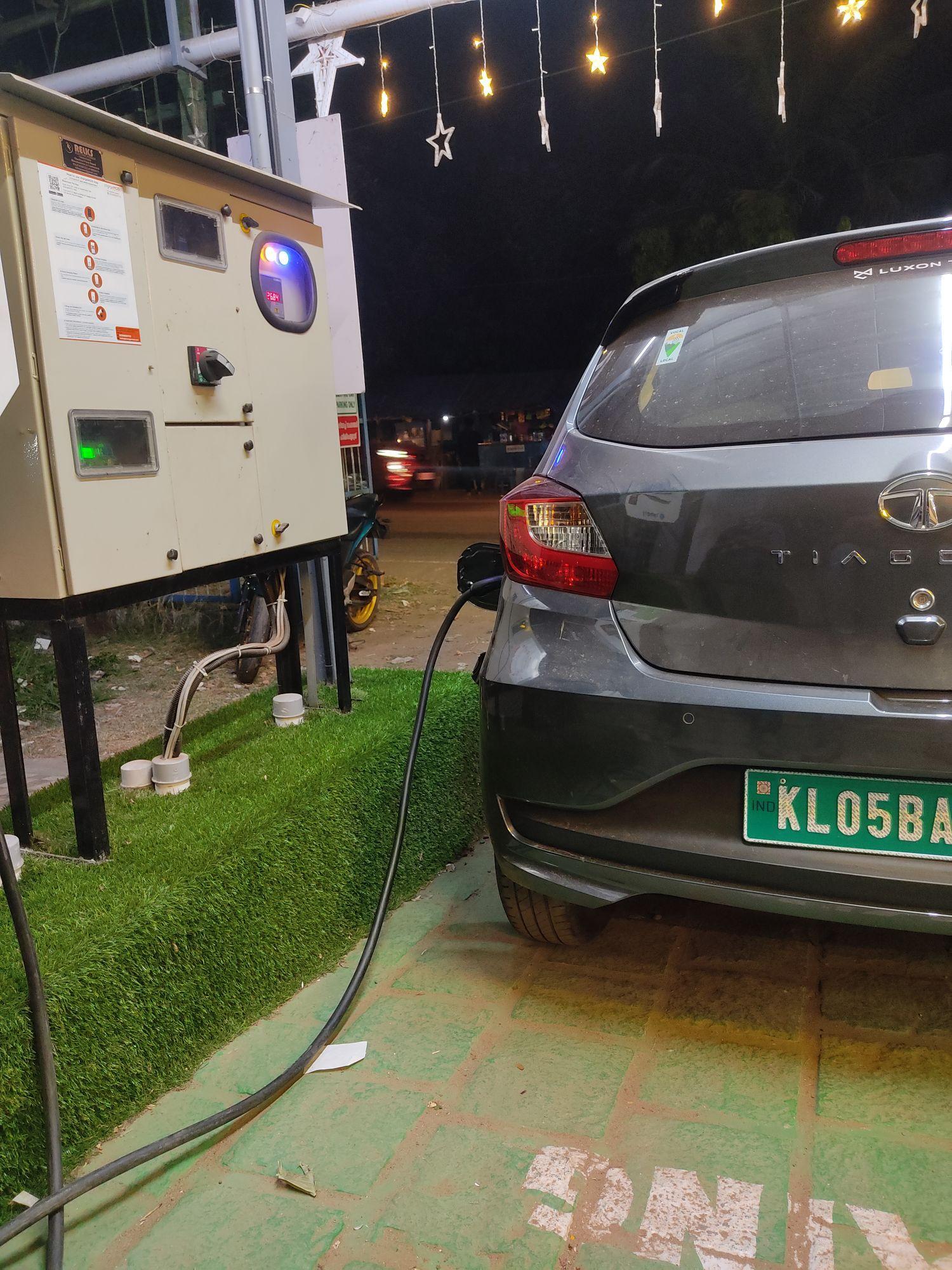 Rao's EV Charging Station 30kW CCS2 DC Fast Charger (ChargeMod) | AMJ Arcade, Bypass road ...