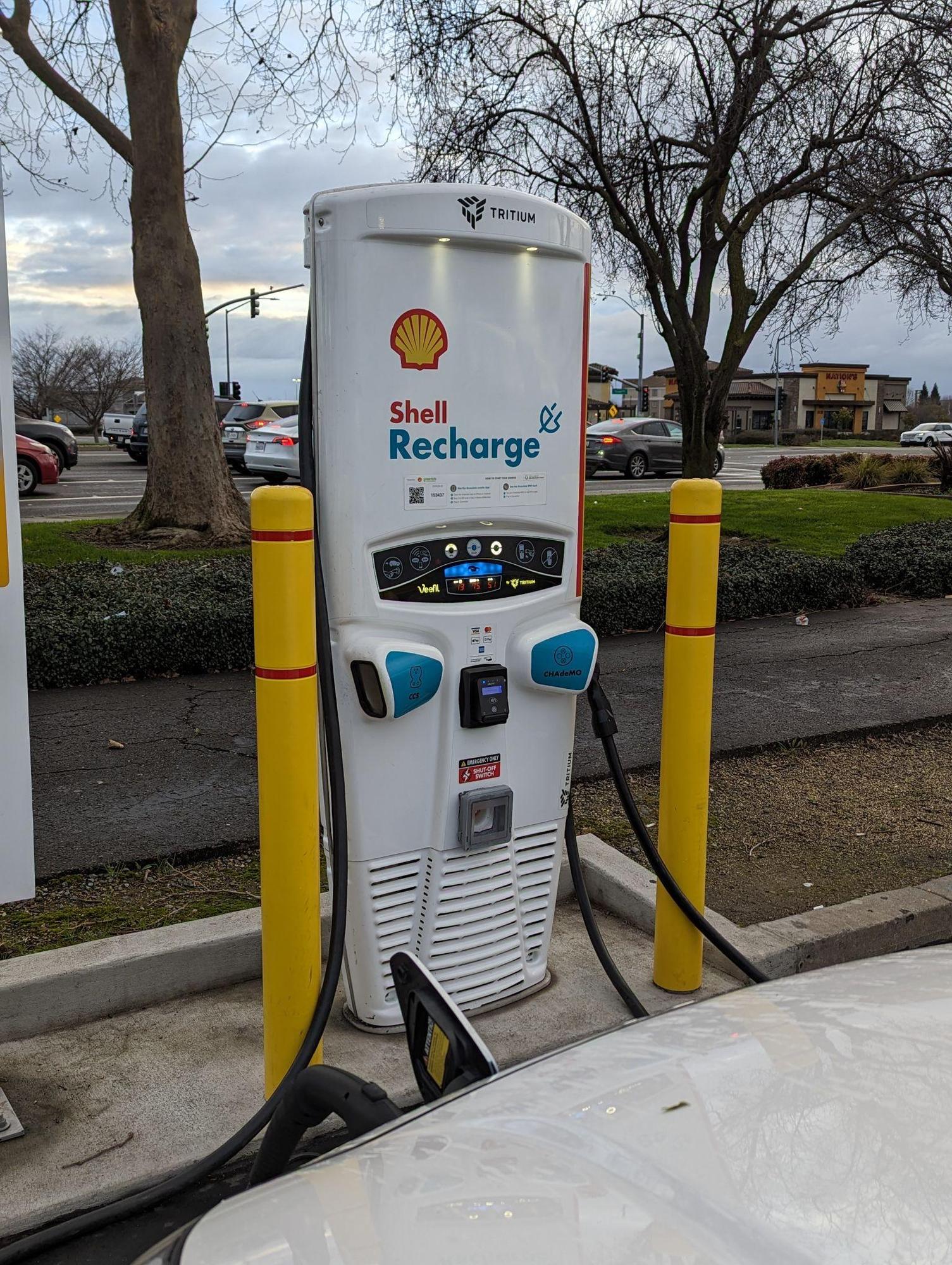 Shell Truxel Rd | Sacramento, CA | EV Station