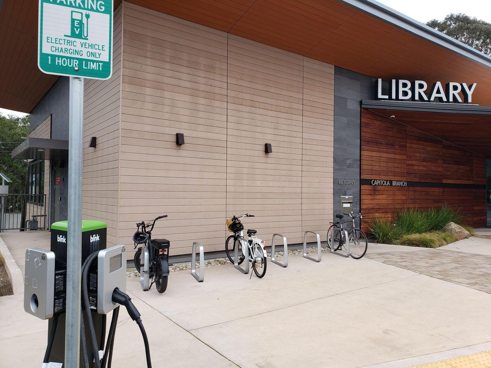 Capitola Branch Library | Capitola, CA | EV Station