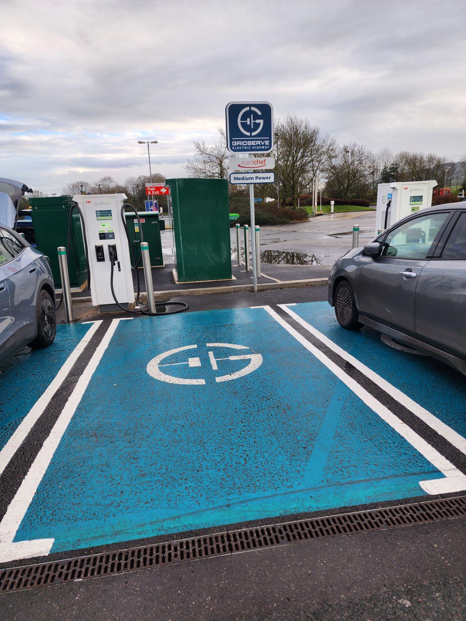 Strensham Southbound Services M5 | Roadchef Services, M5 Motorway (S ...