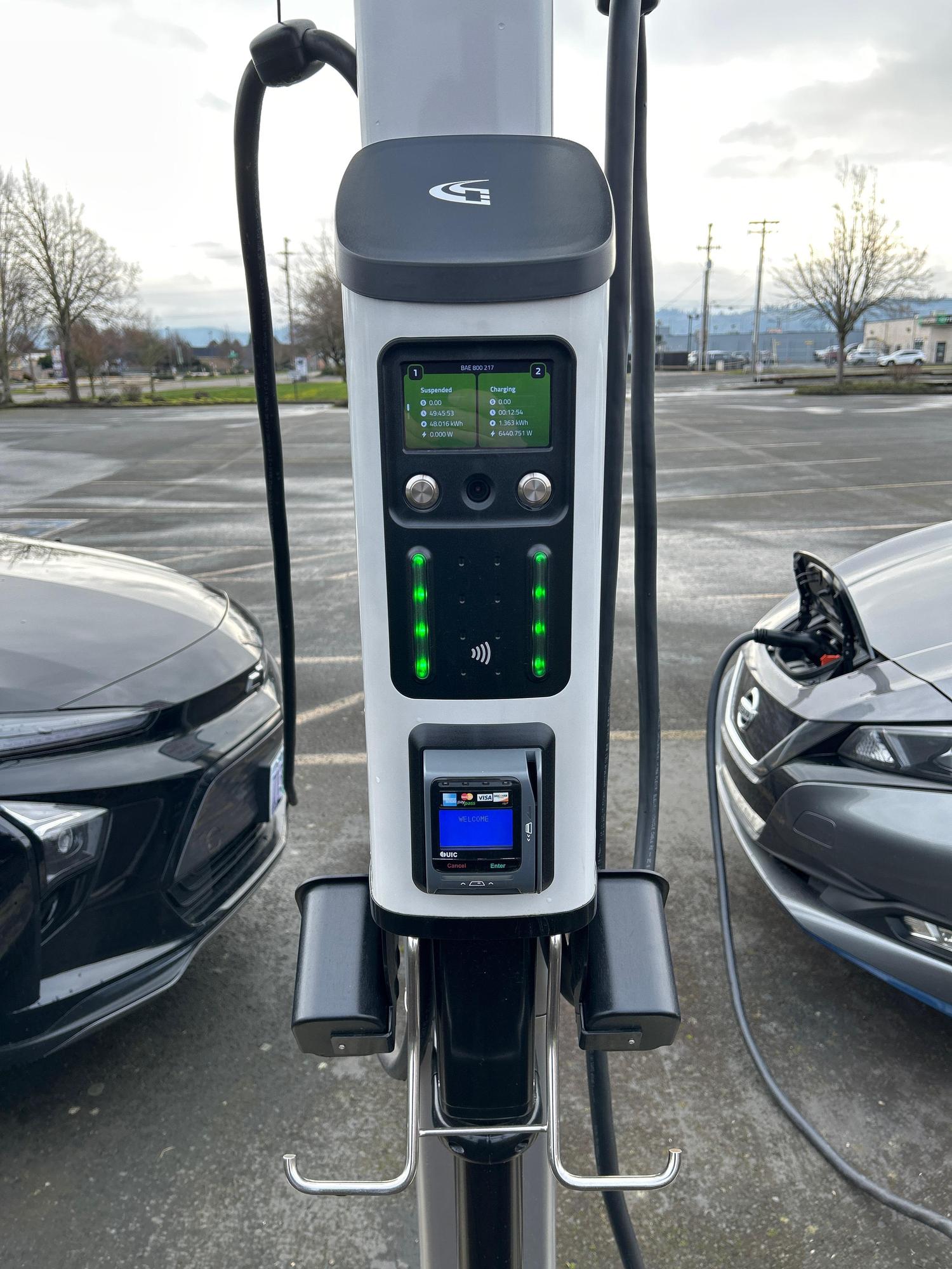 Cowlitz PUD Main Office (2) | Longview, WA | EV Station