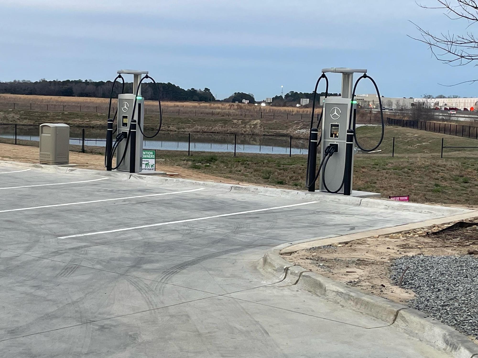 Buc-ee's Florence | MB High-Power Charging | Florence, SC | EV Station