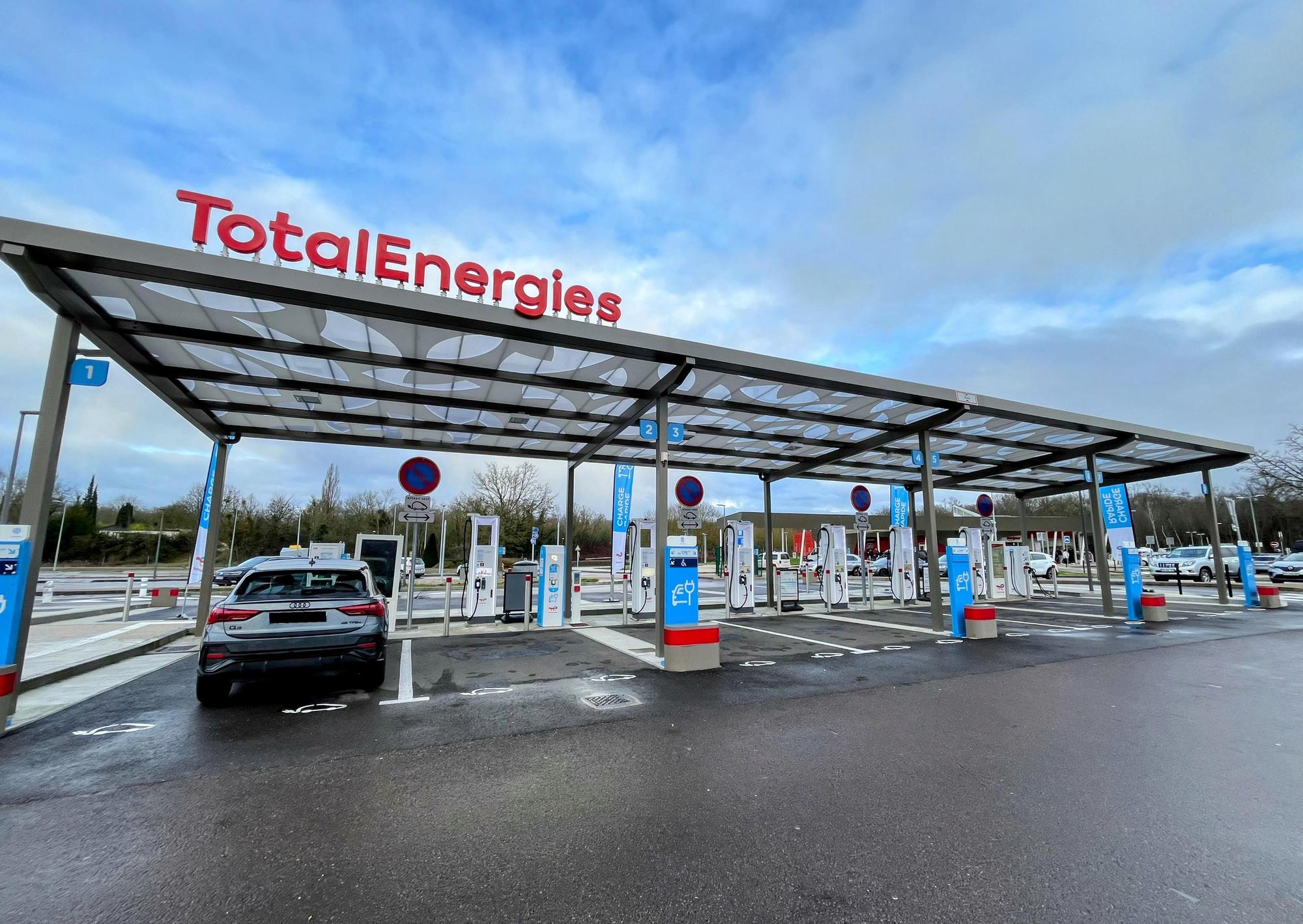 Aire de Beaune-Tailly - TotalEnergies | Merceuil, Bourgogne-Franche ...