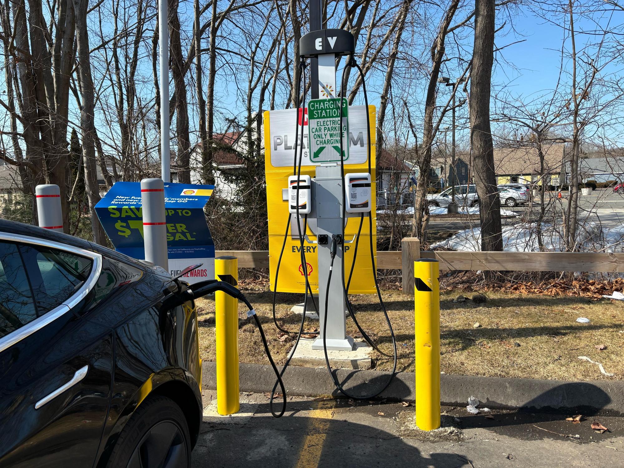 Oakland Fresh Market - Shell | Canton, CT | EV Station