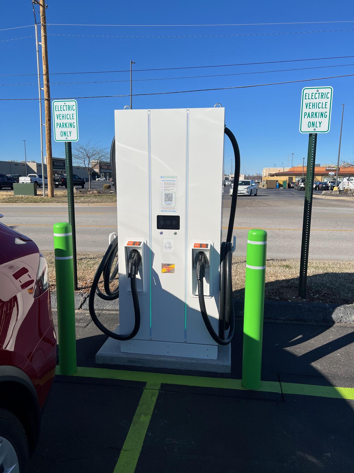 Corwin Ford | Springfield, MO | EV Station