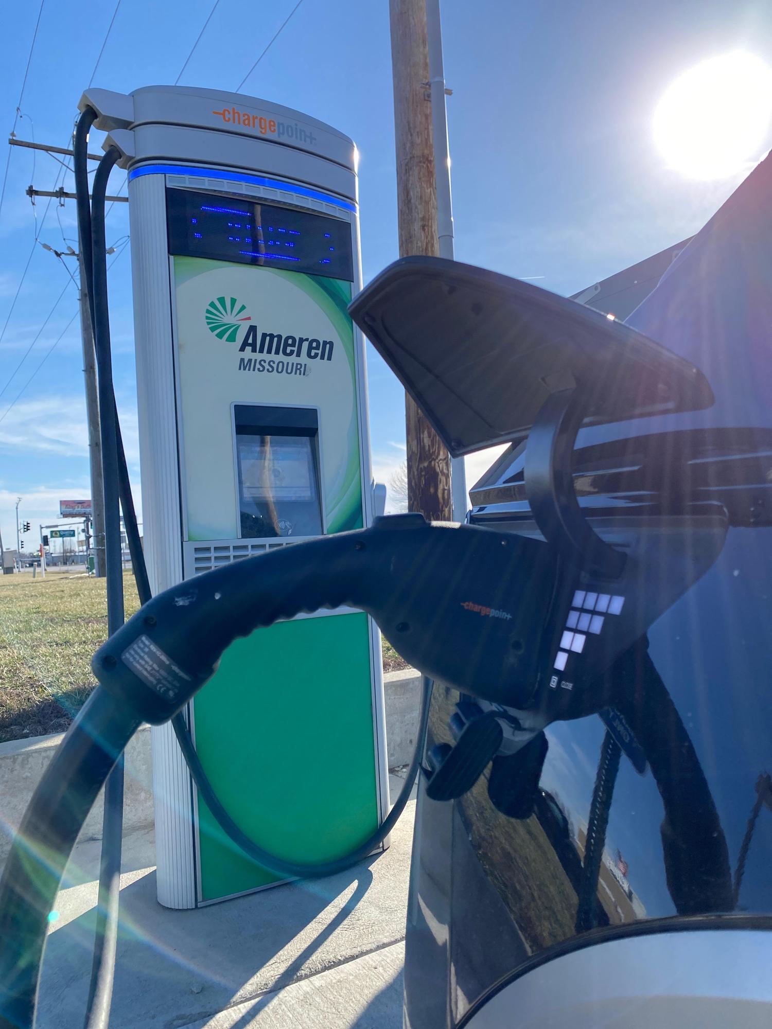 Ayerco | Kirksville, MO | EV Station