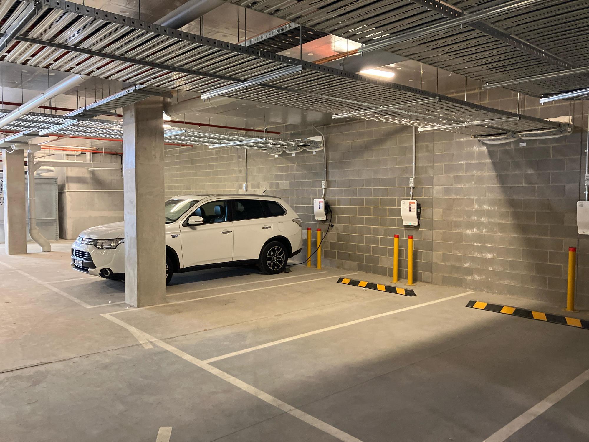 Woolworths Spotswood | Spotswood, VIC | EV Station