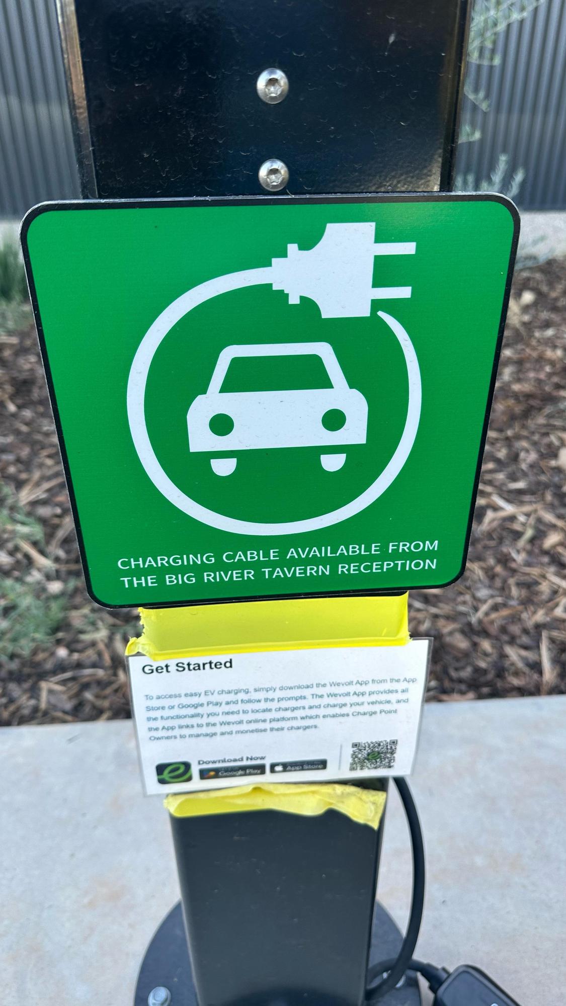 Par Five Shacks | Berri, SA | EV Station