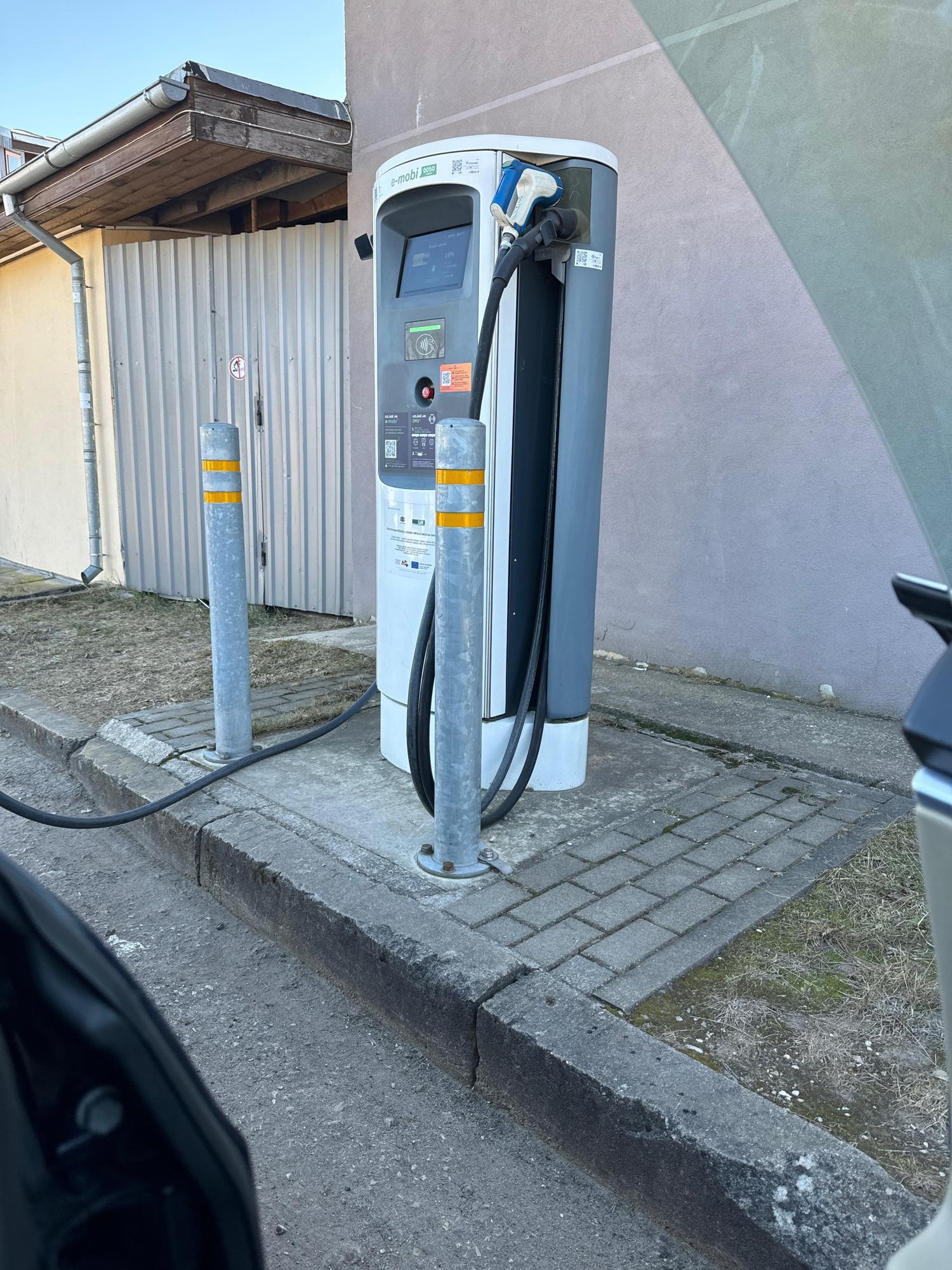 Saldus tirgus laukums | e-mobi | Saldus, Saldus novads | EV Station