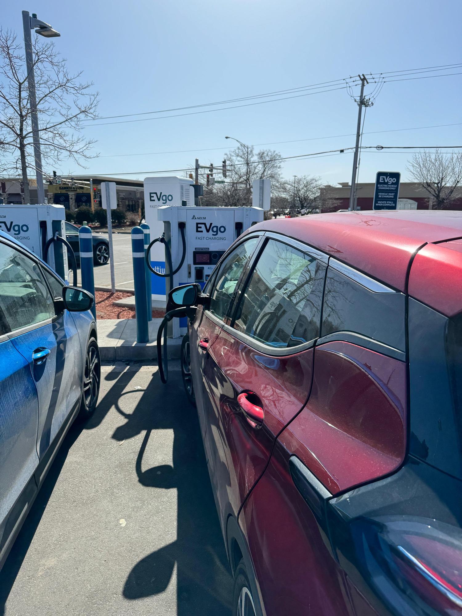 Target Roseville | Roseville, MN | EV Station