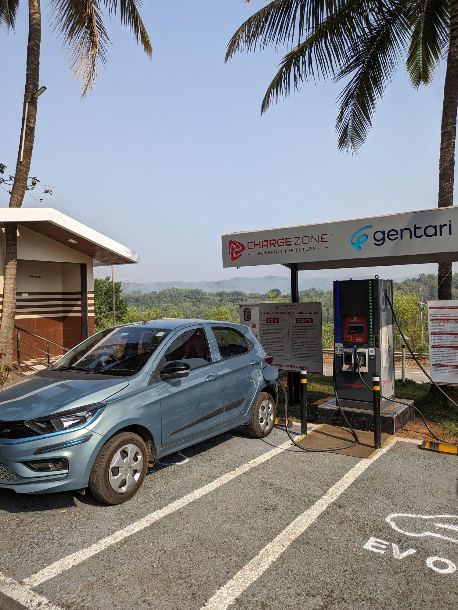 Hotel Gurumauli | Kodavali, MH | EV Station