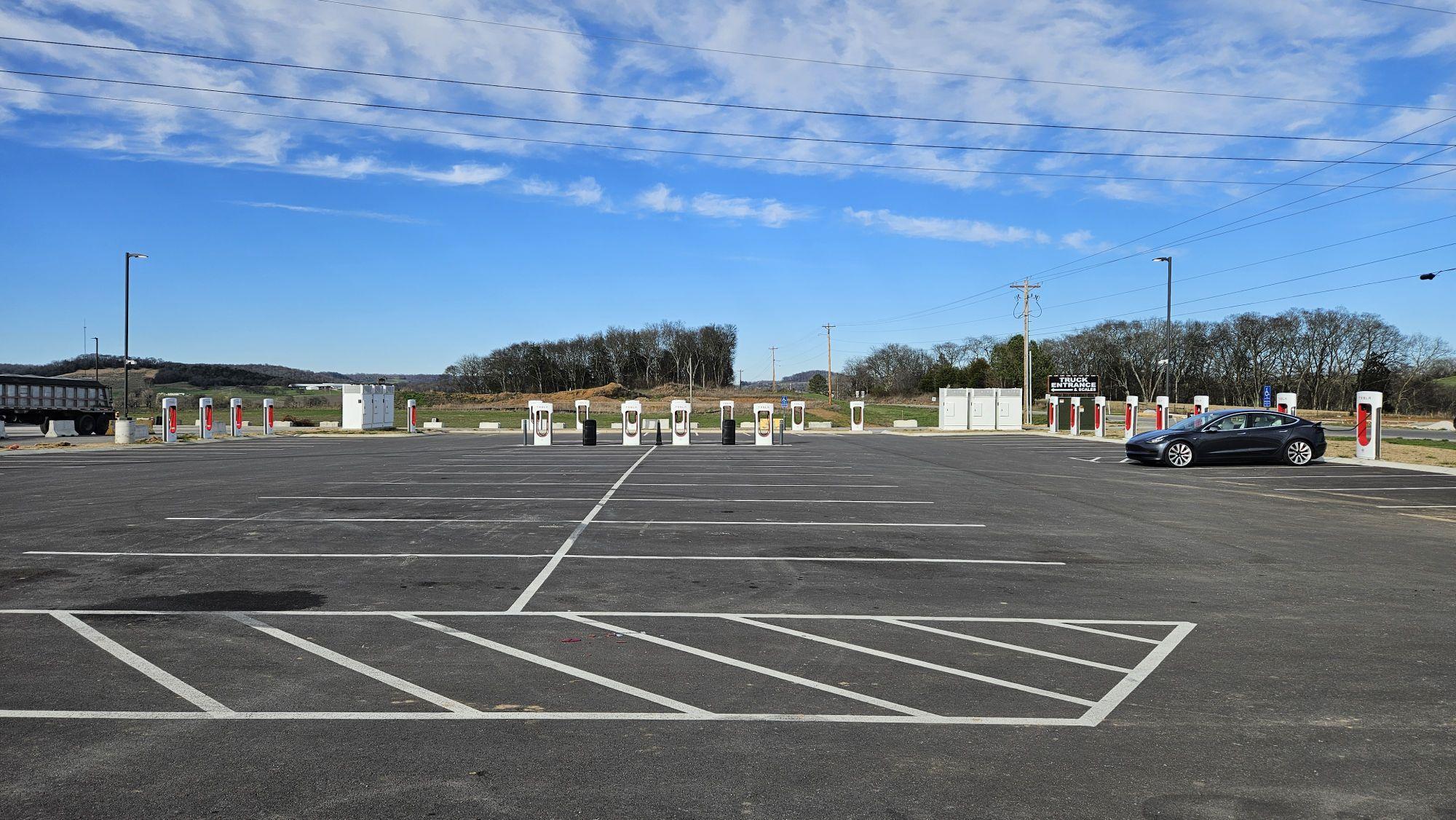 Tennessee Travel Stop | Cornersville, TN | EV Station