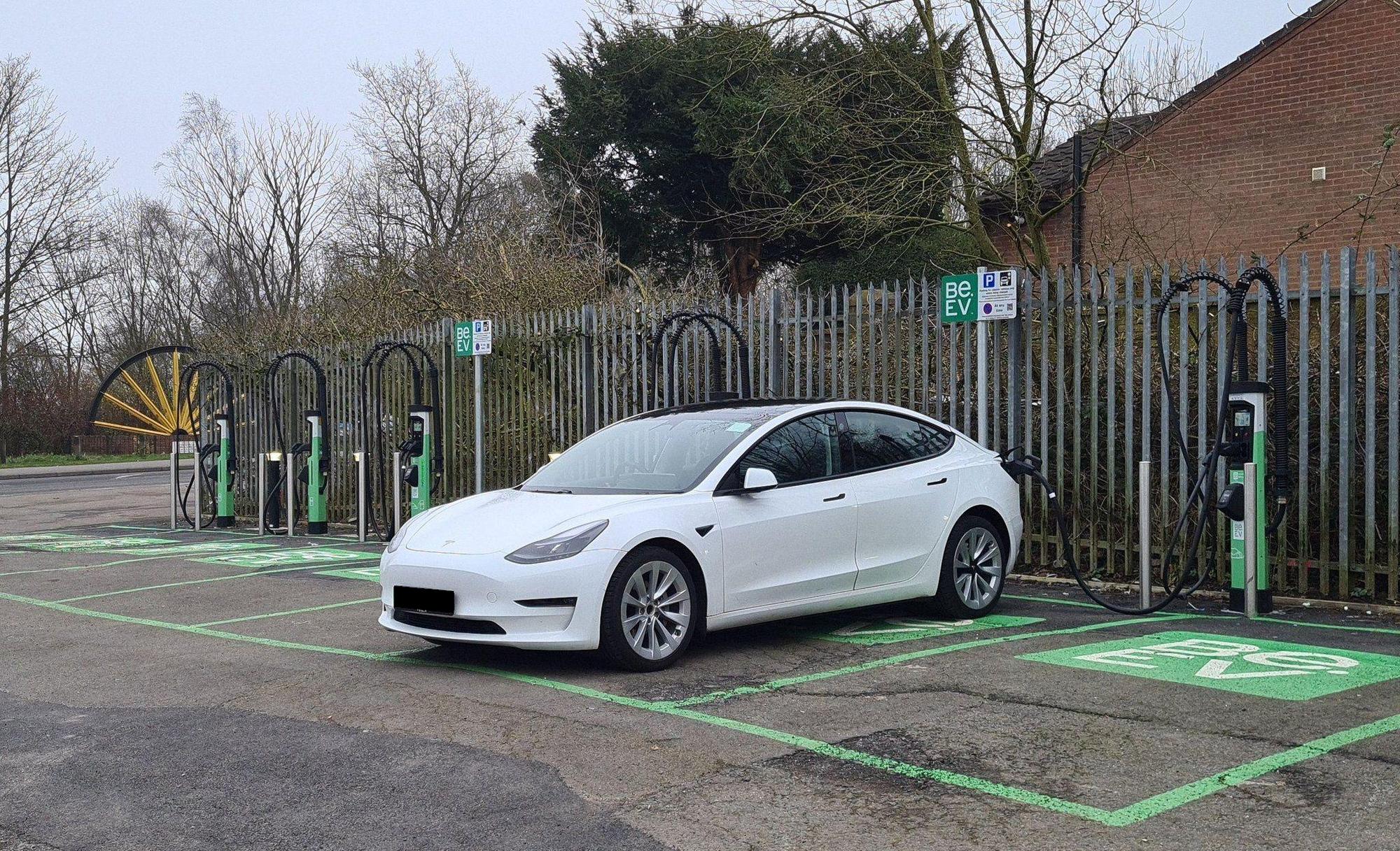 IMO Car Wash Alfreton | Somercotes, England | EV Station