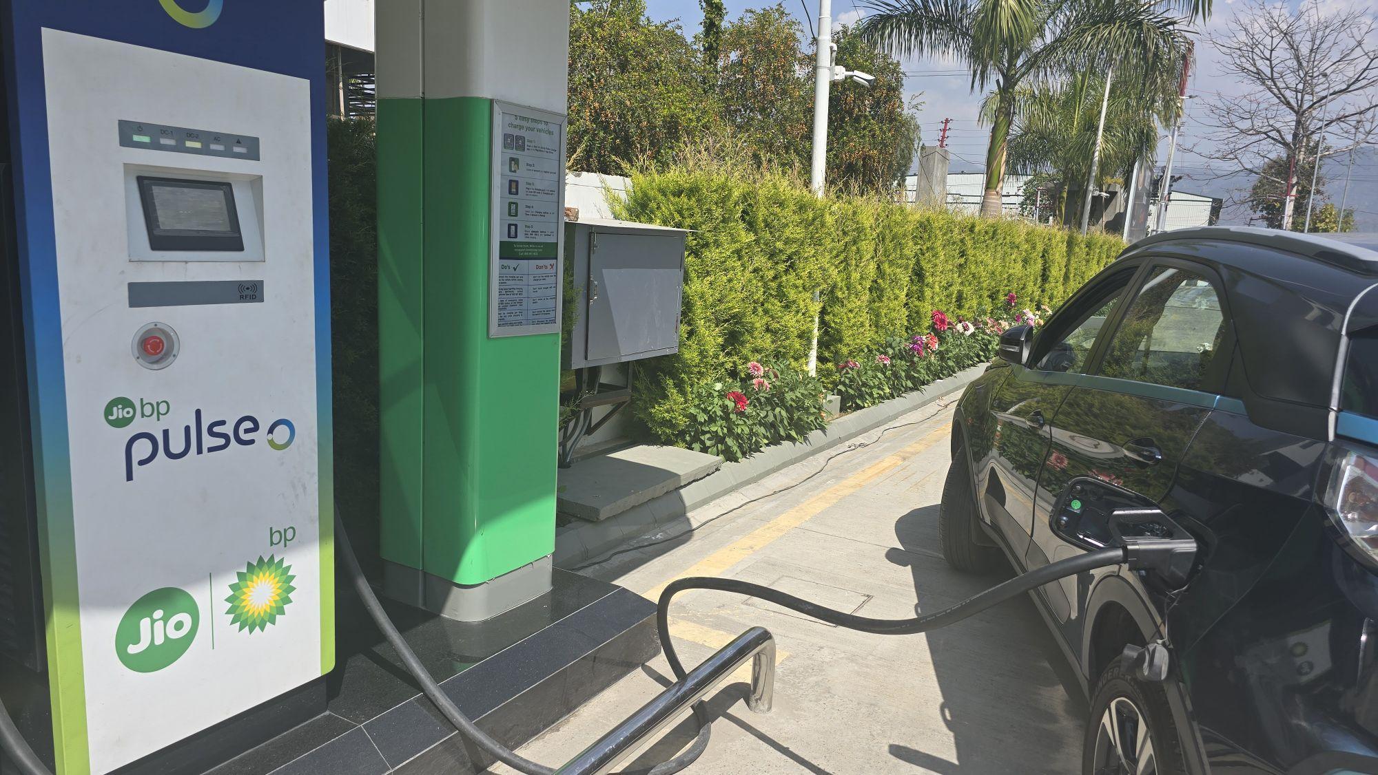 Jio-bp Mobility Station, Mokampur | Harrawala, UK | EV Station