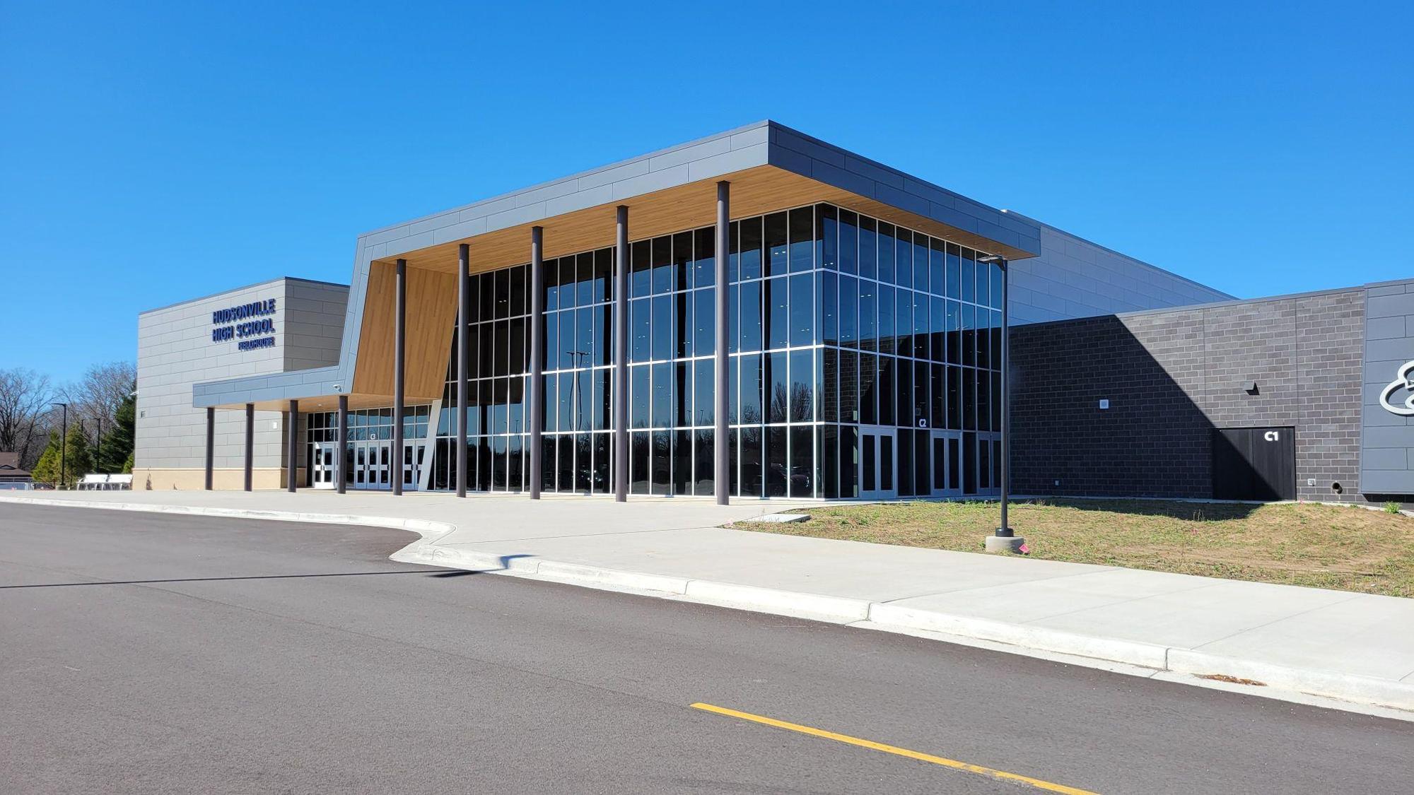 Hudsonville High School - Fieldhouse | Hudsonville, MI | EV Station