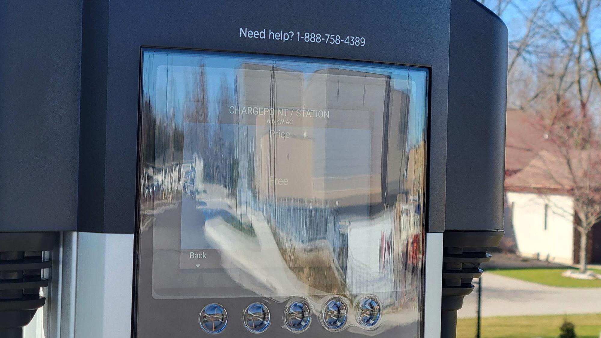 Hudsonville High School - Fieldhouse | Hudsonville, MI | EV Station