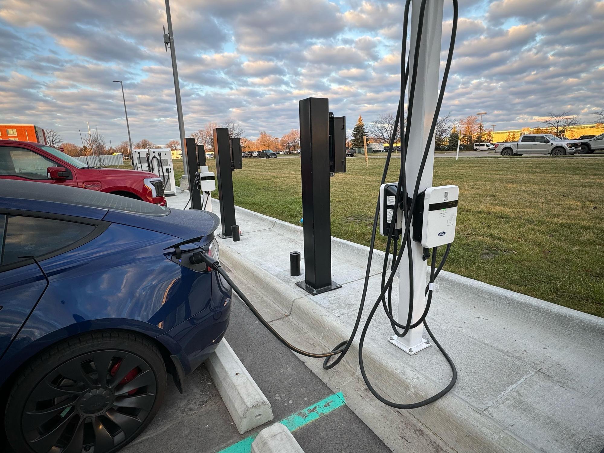 Ford Vehicle Performance & Electrification Center (1) | Allen Park, MI ...