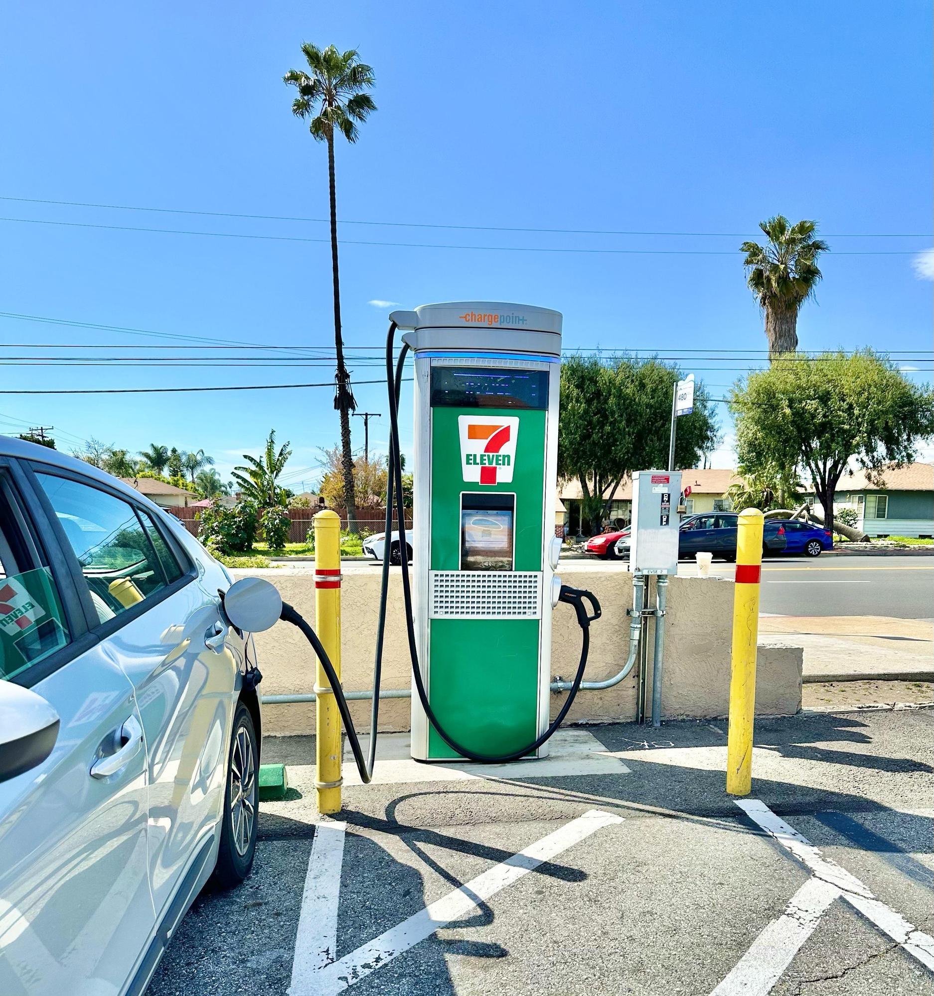 7-Eleven Pomona | Pomona, CA | EV Station