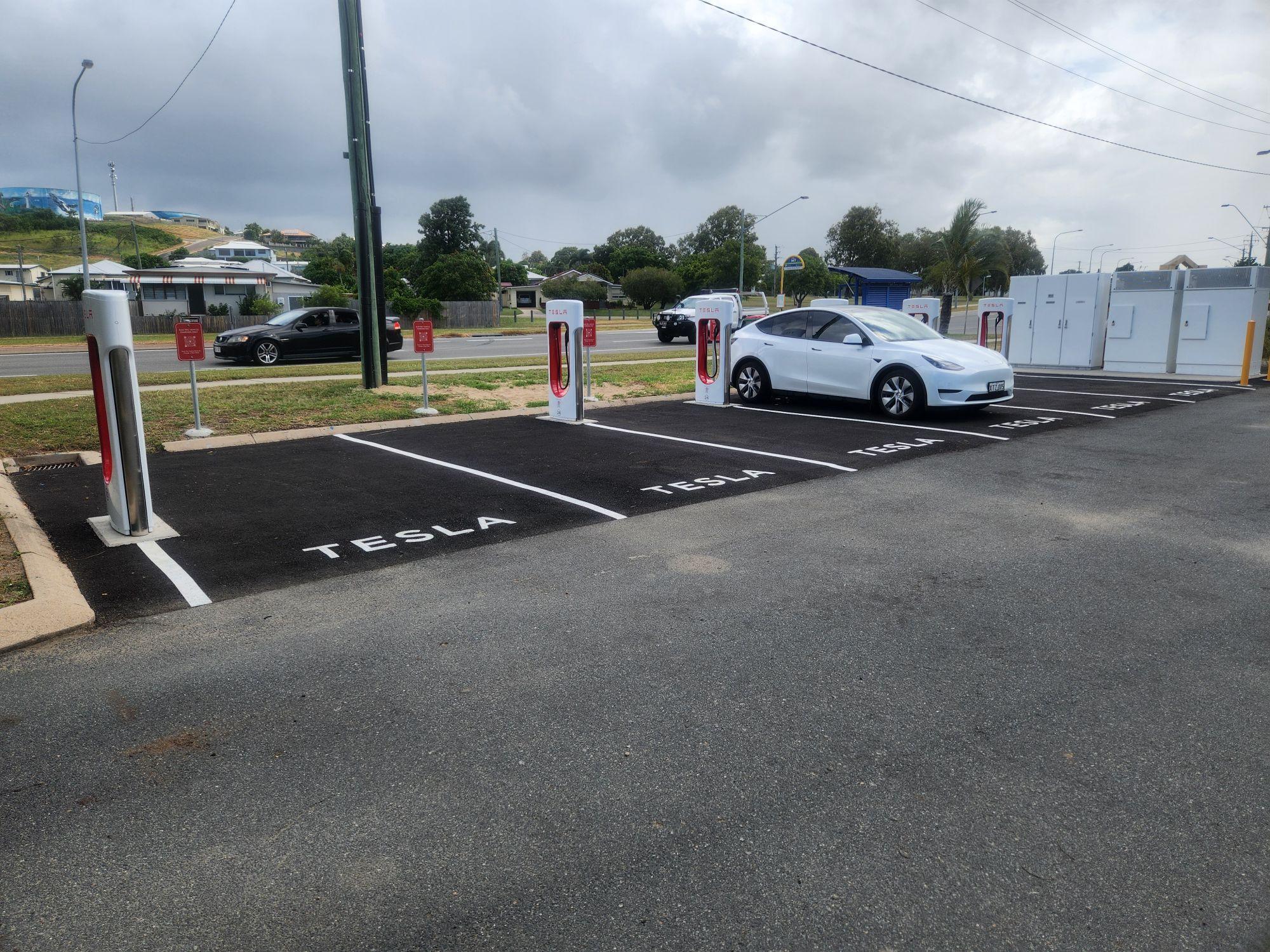 Centre Point Plaza | Bowen, QLD | EV Station