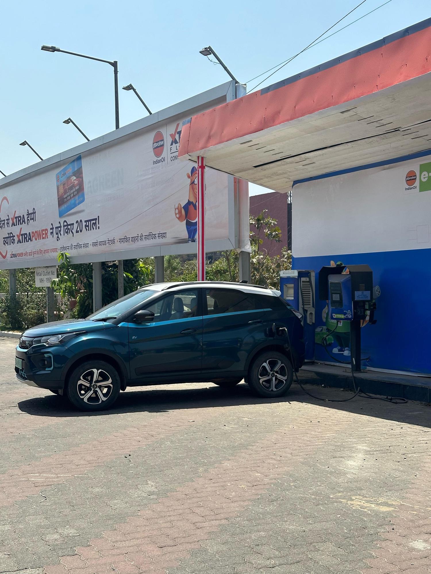 IOCL Petrol Pump Khalapur Toll Plaza | Dahivati Tarf Boreti, MH | EV ...