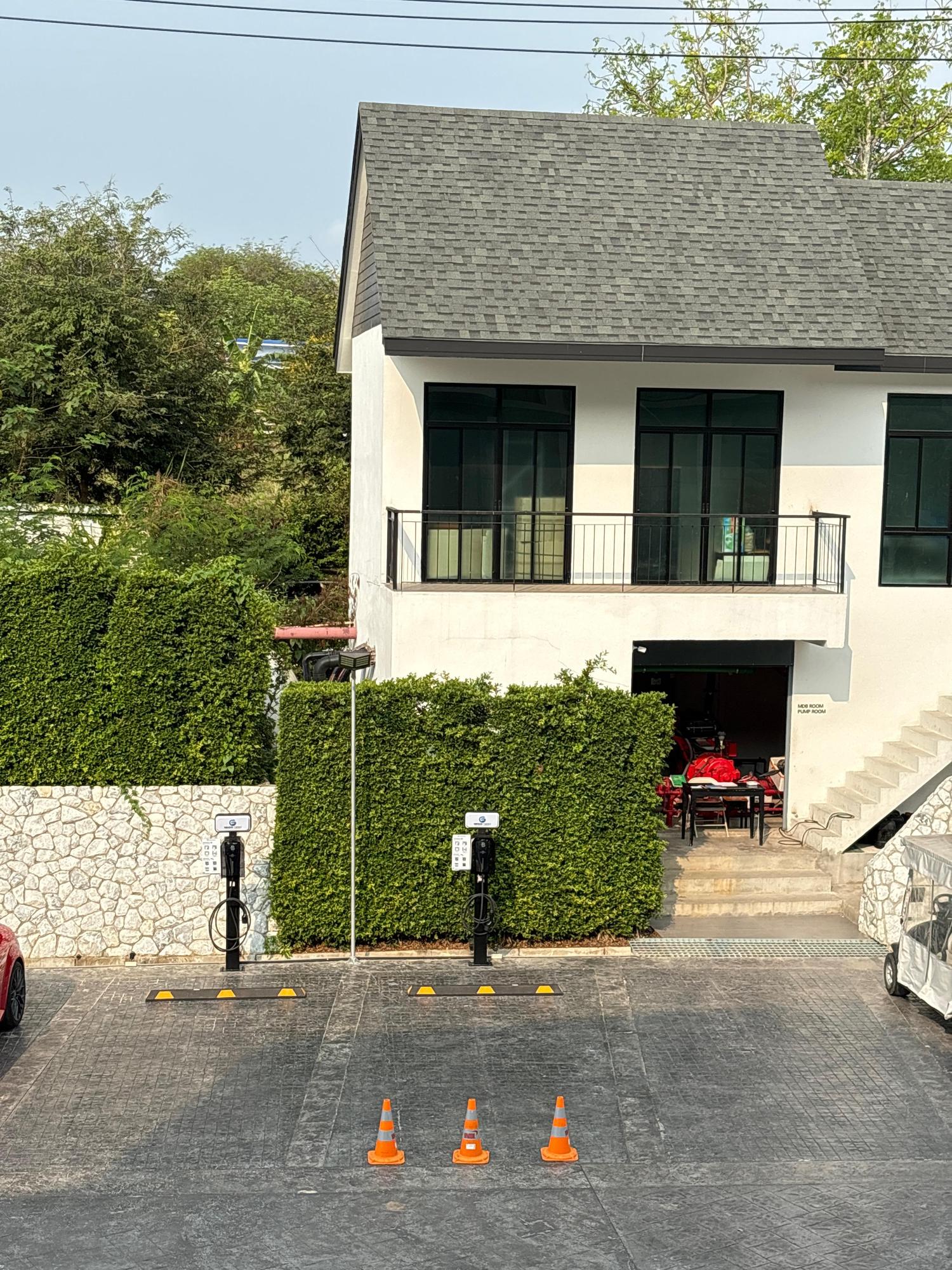 Bergh Apton Khao Yai | Wang Sai, จ.นครราชสีมา | EV Station