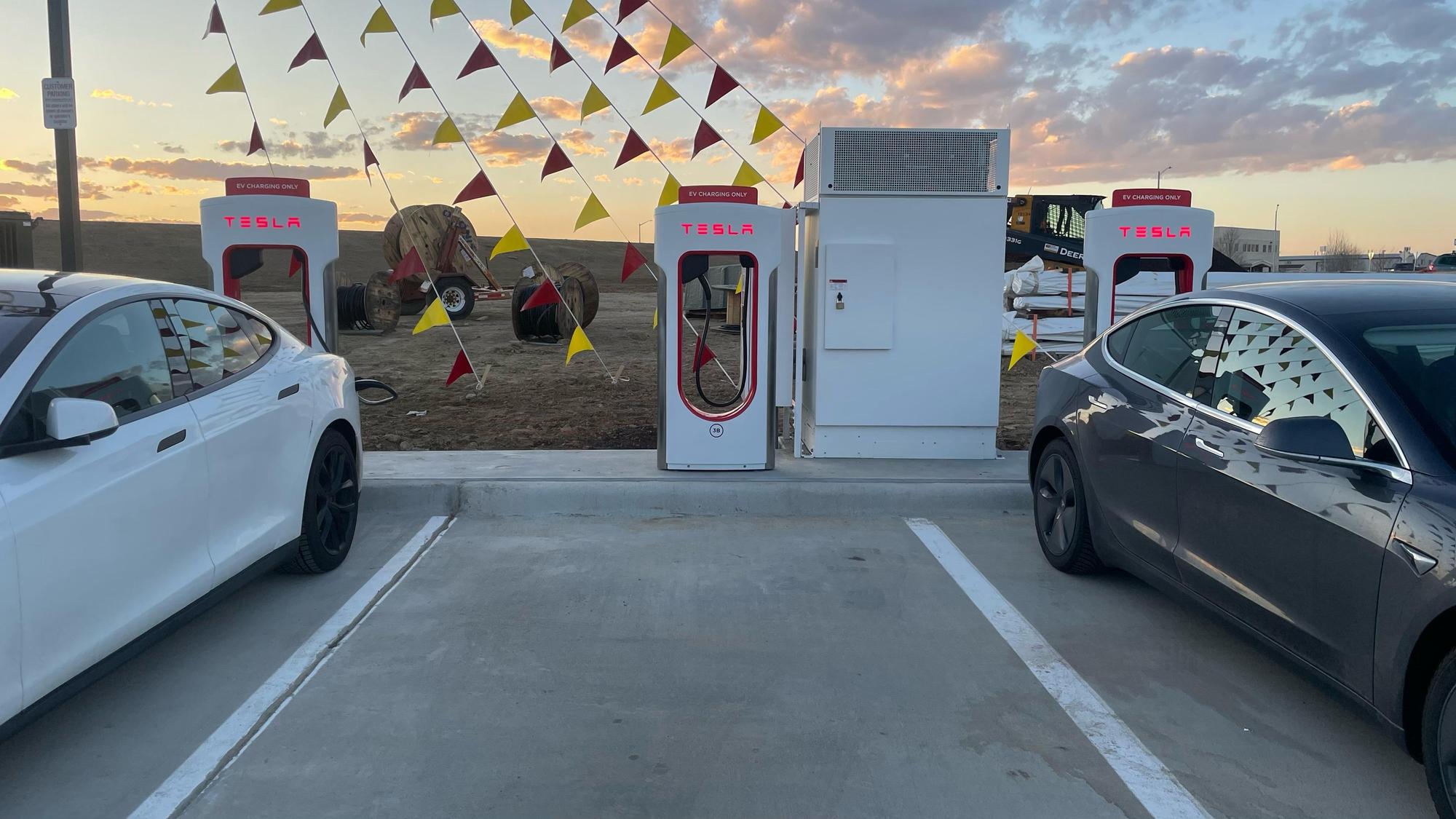 5201 Nugget Rd Travel Center | Berthoud, CO | EV Station