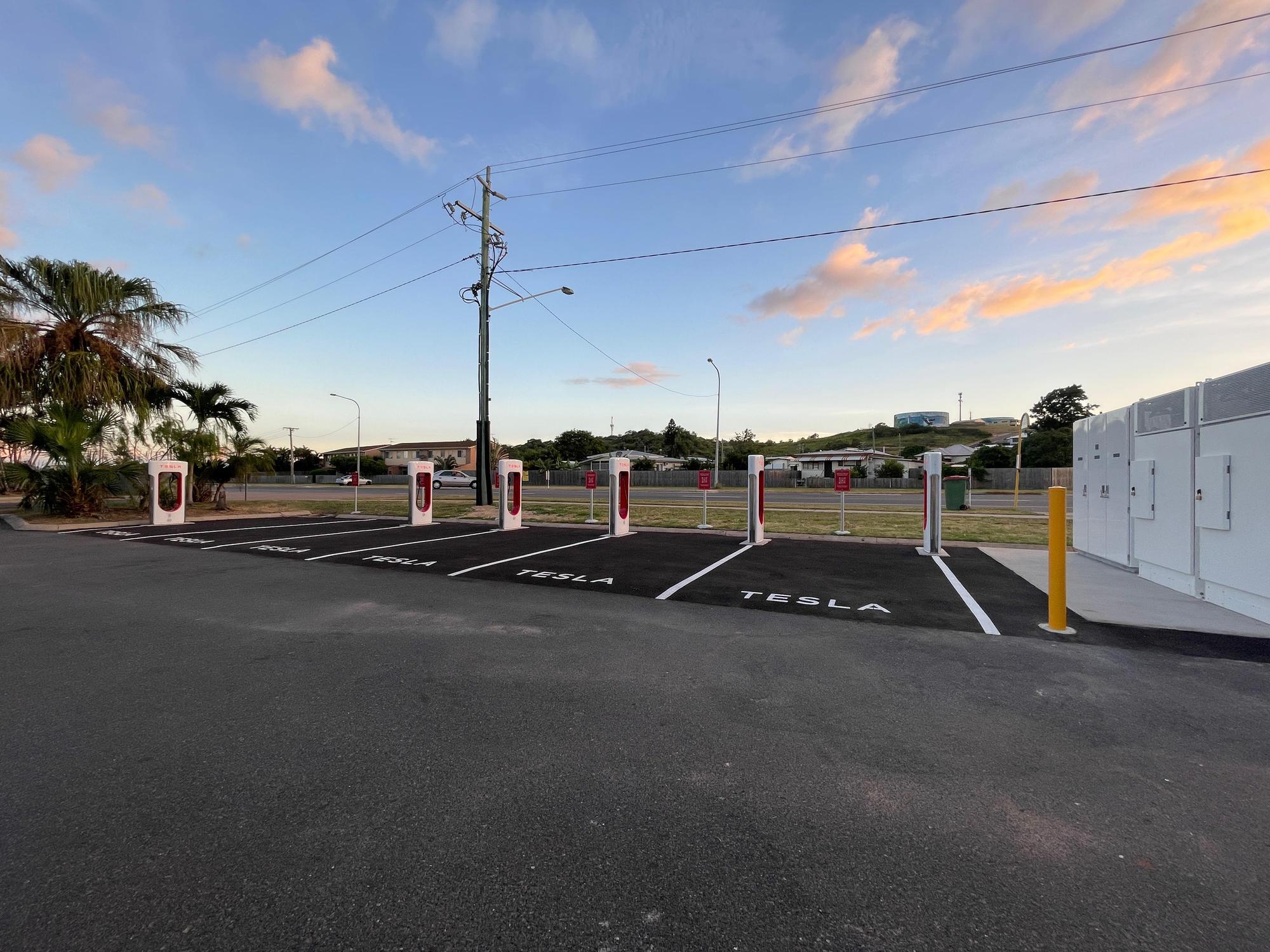 Centre Point Plaza | Bowen, QLD | EV Station