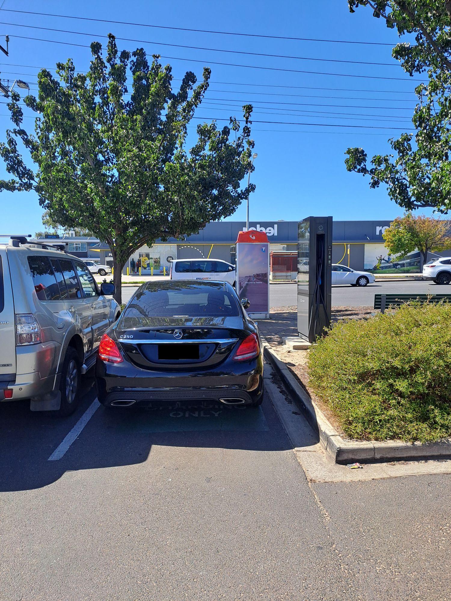 Newton Road & Hambledon Road Parking Lot | Newton, SA | EV Station