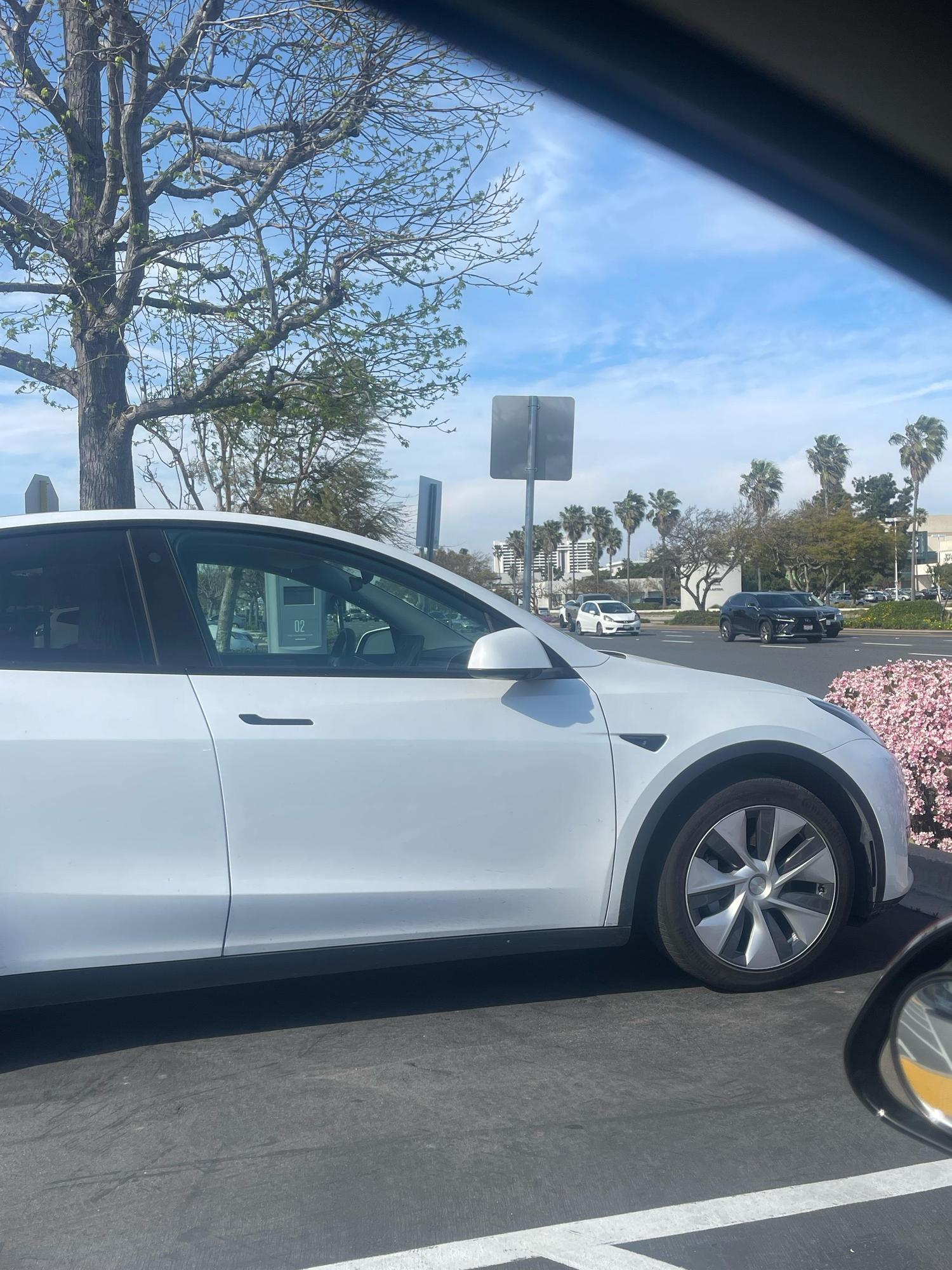 Amazon Go Torrance | Torrance, CA | EV Station