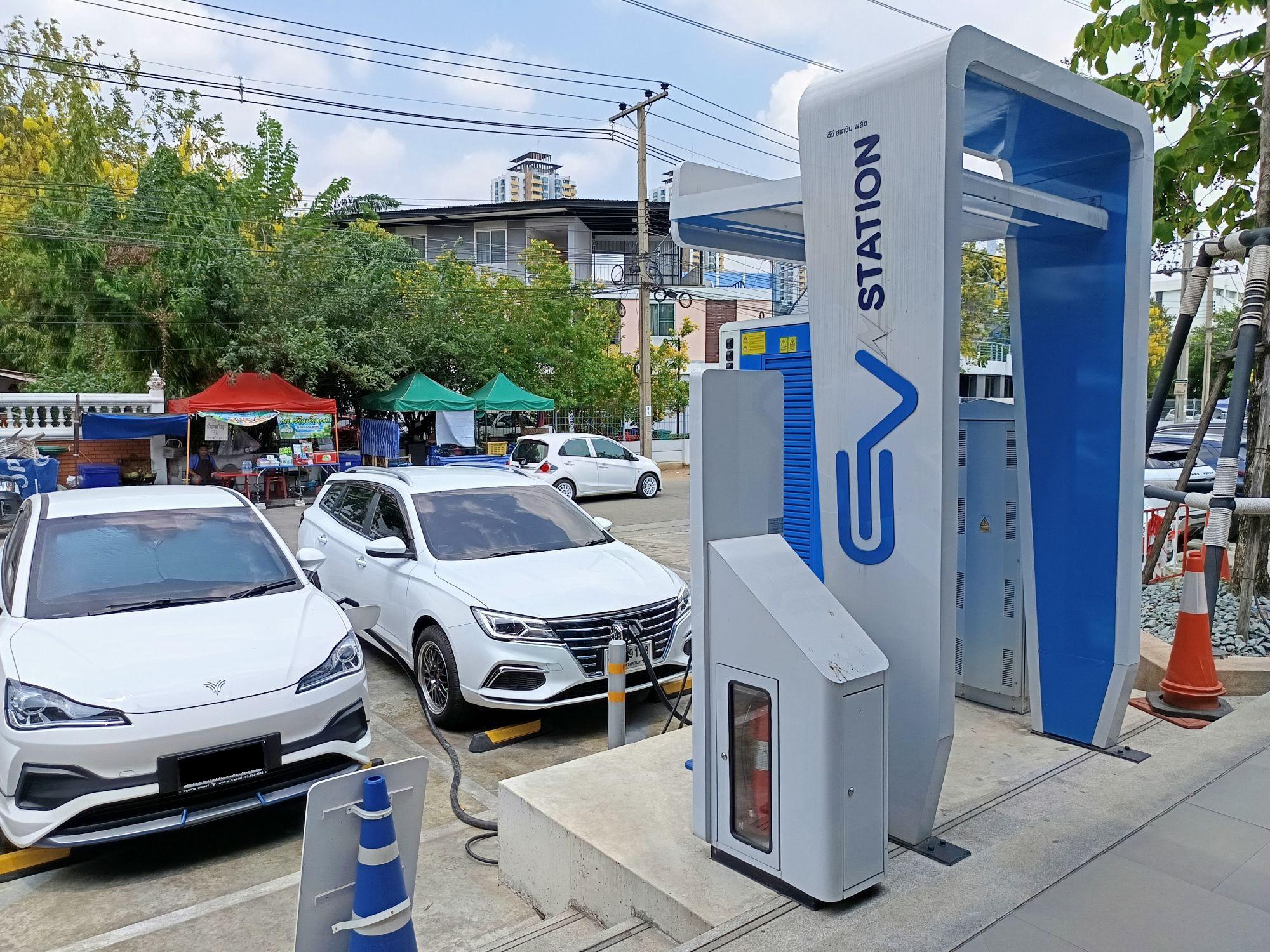 PTT Station Active Park | 1, Tambon Ban Mai, Amphoe Pak Kret, Chang Wat ...