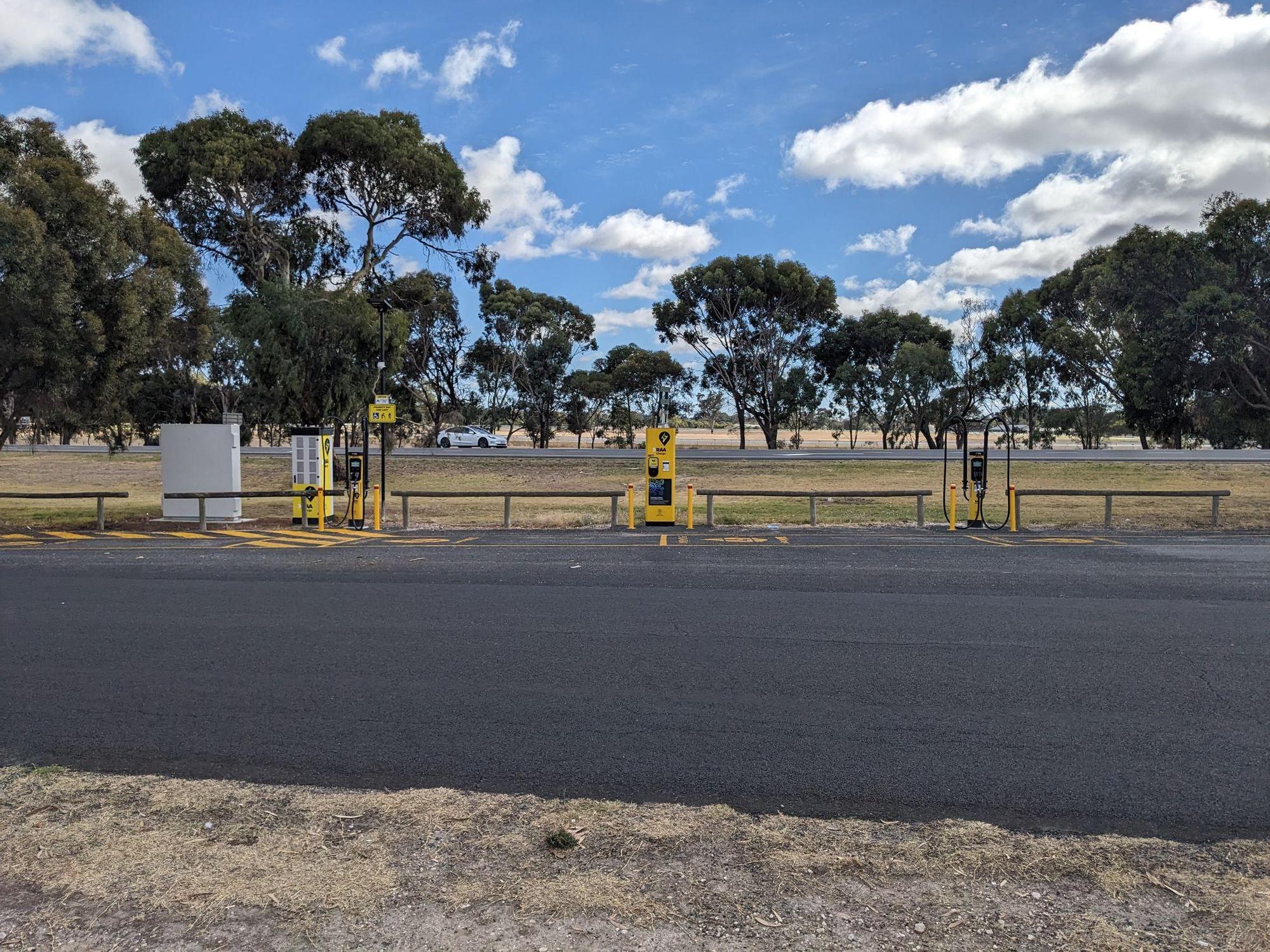 Bordertown Wildlife Park | Bordertown, SA | EV Station