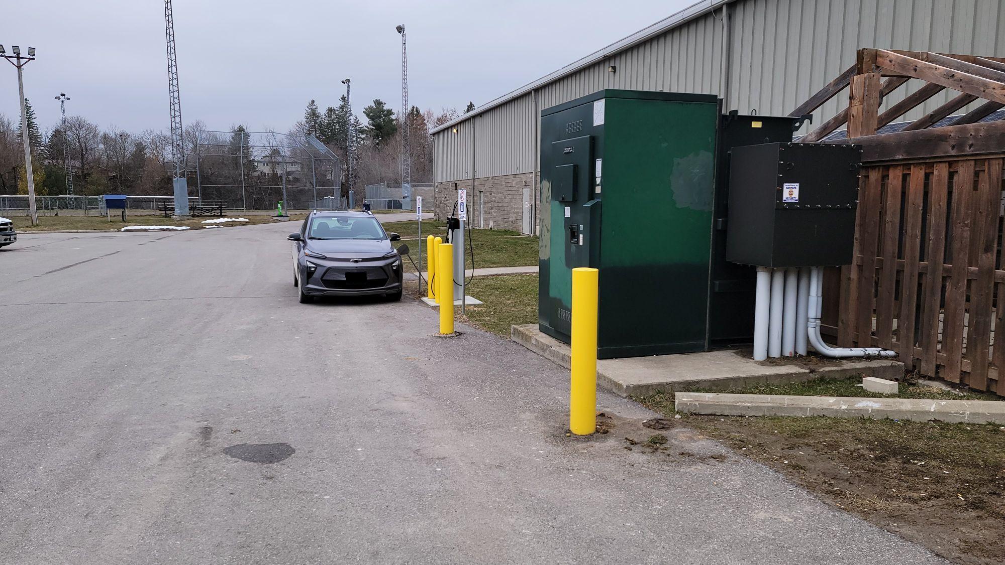 Erin Centre 2000 | Erin, ON | EV Station