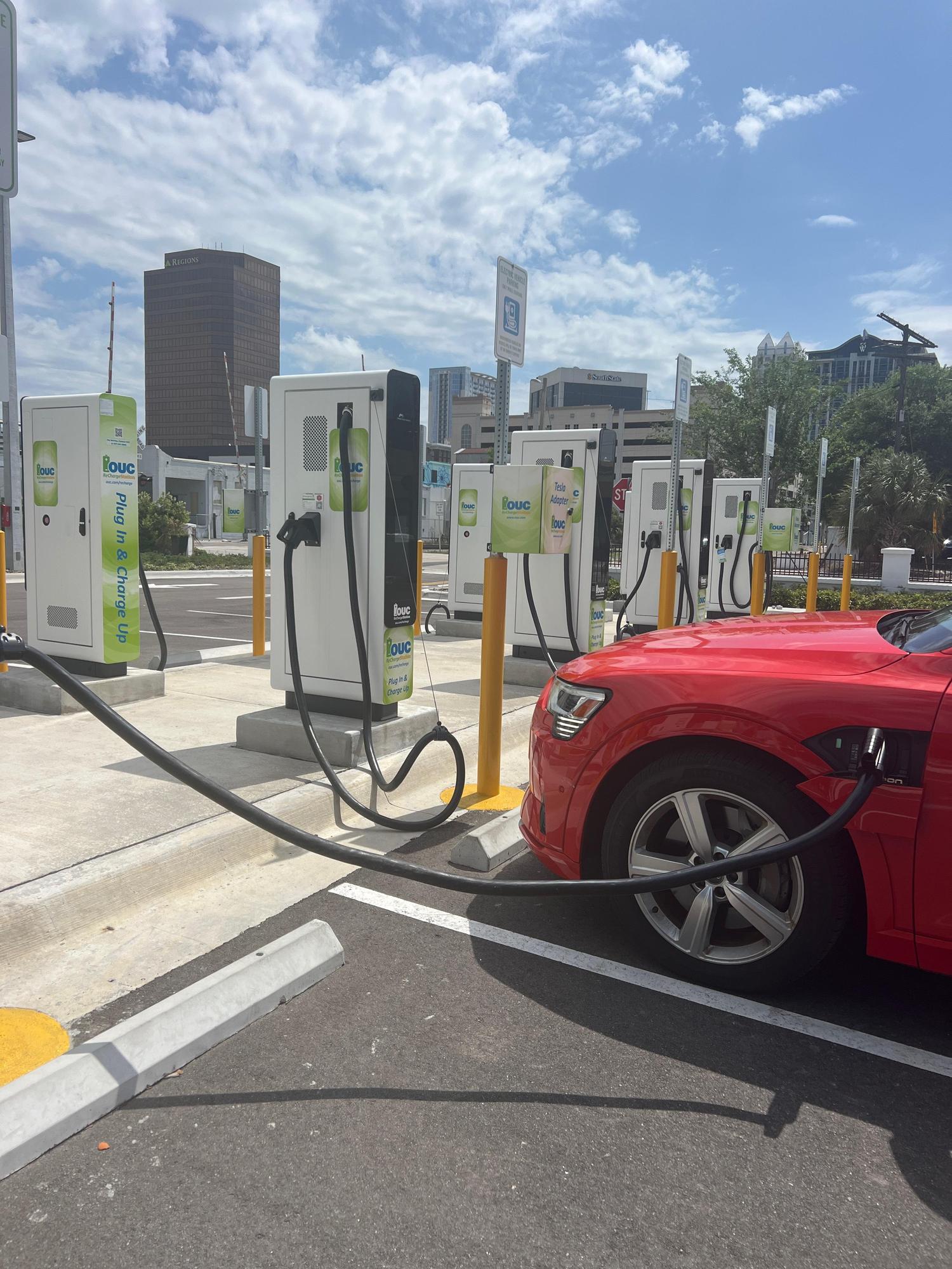 OUC Robinson ReCharge EV Hub | Orlando, FL | EV Station