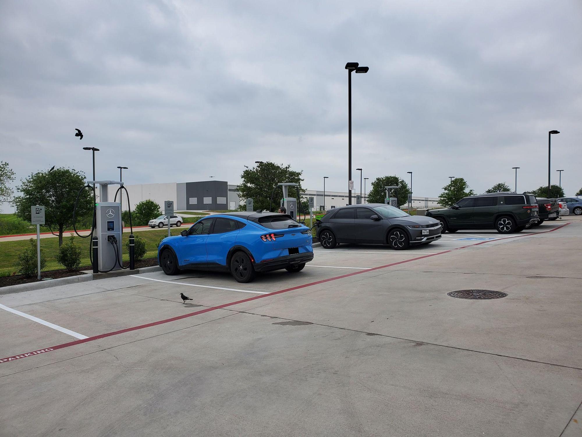 Buc-ee's Temple, TX | Mercedes-Benz High-Power Charging | Temple, TX ...