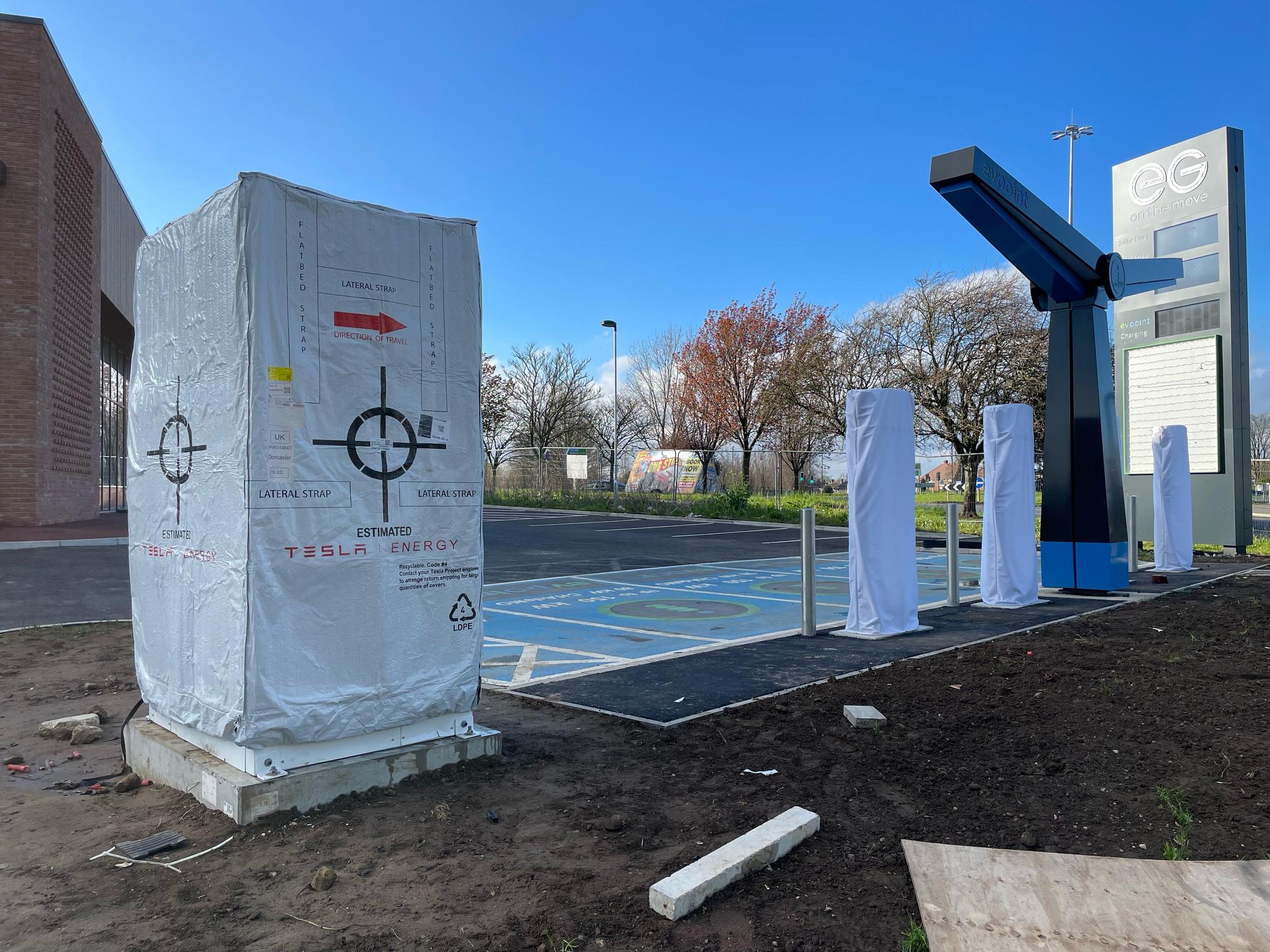 Euro Garages Ogden Road Services | GWW9+35 Doncaster, UK | EV Station