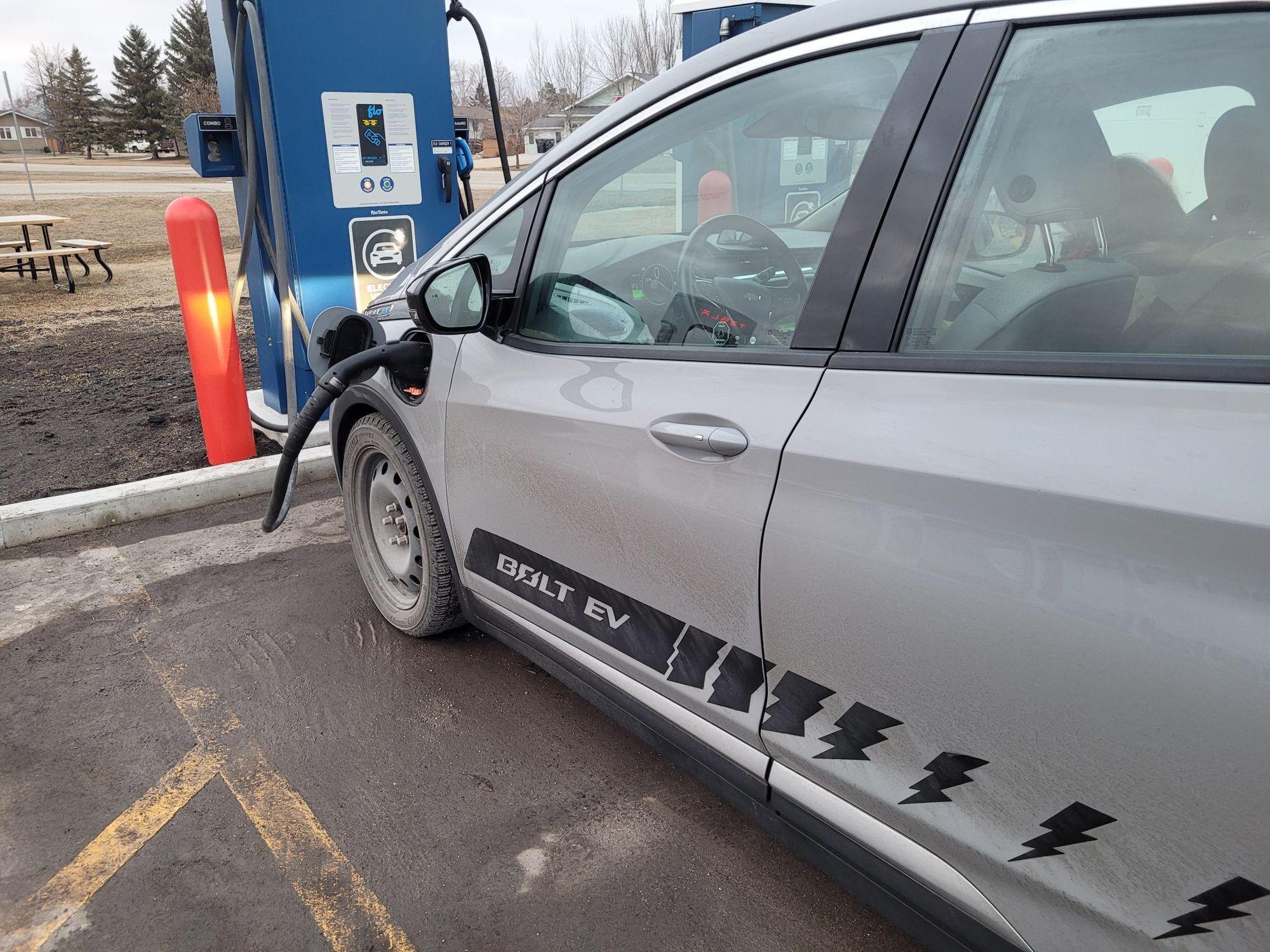 Morris Bigway Foods (2) | Morris, MB | EV Station