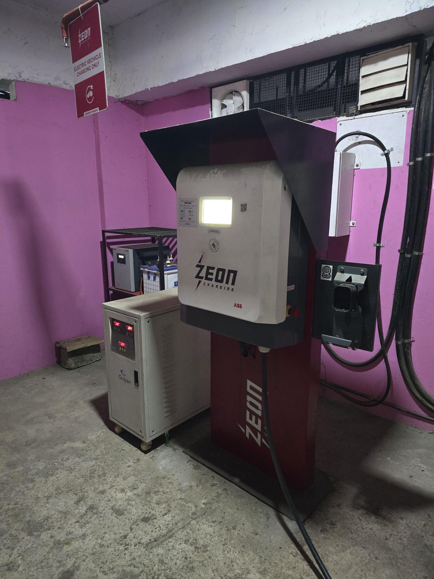 Emirates Mall | Edappal, KL | EV Station