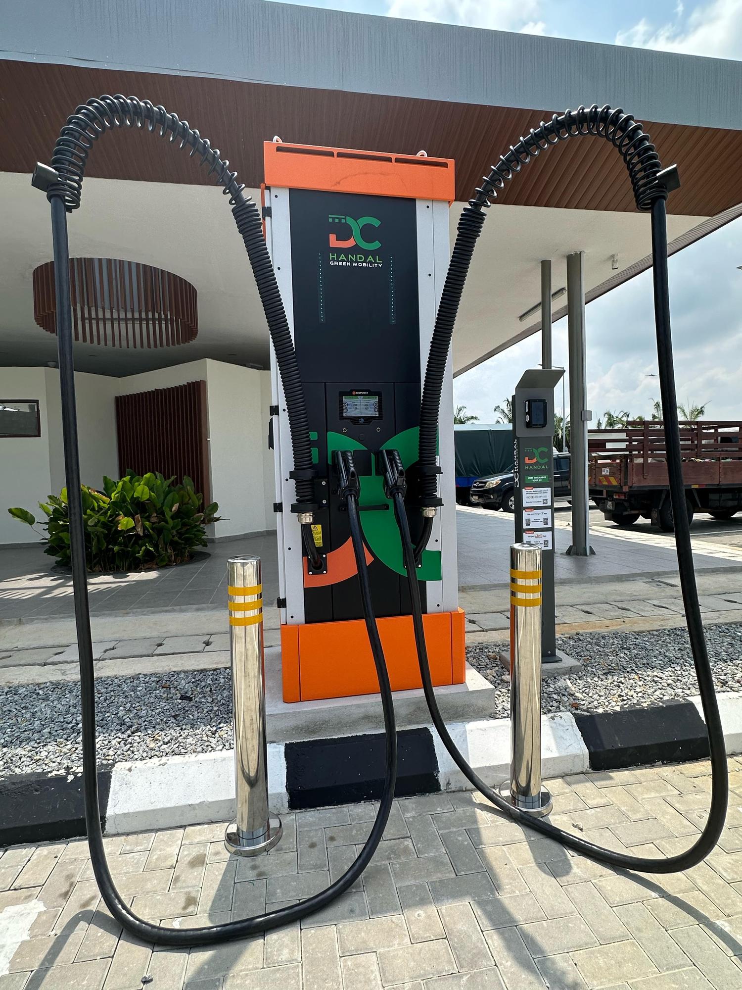 WCE E32 Assam Jawa Toll Plaza by DC Handal [200 kW | 2 DCs | RM1.30/kWh ...