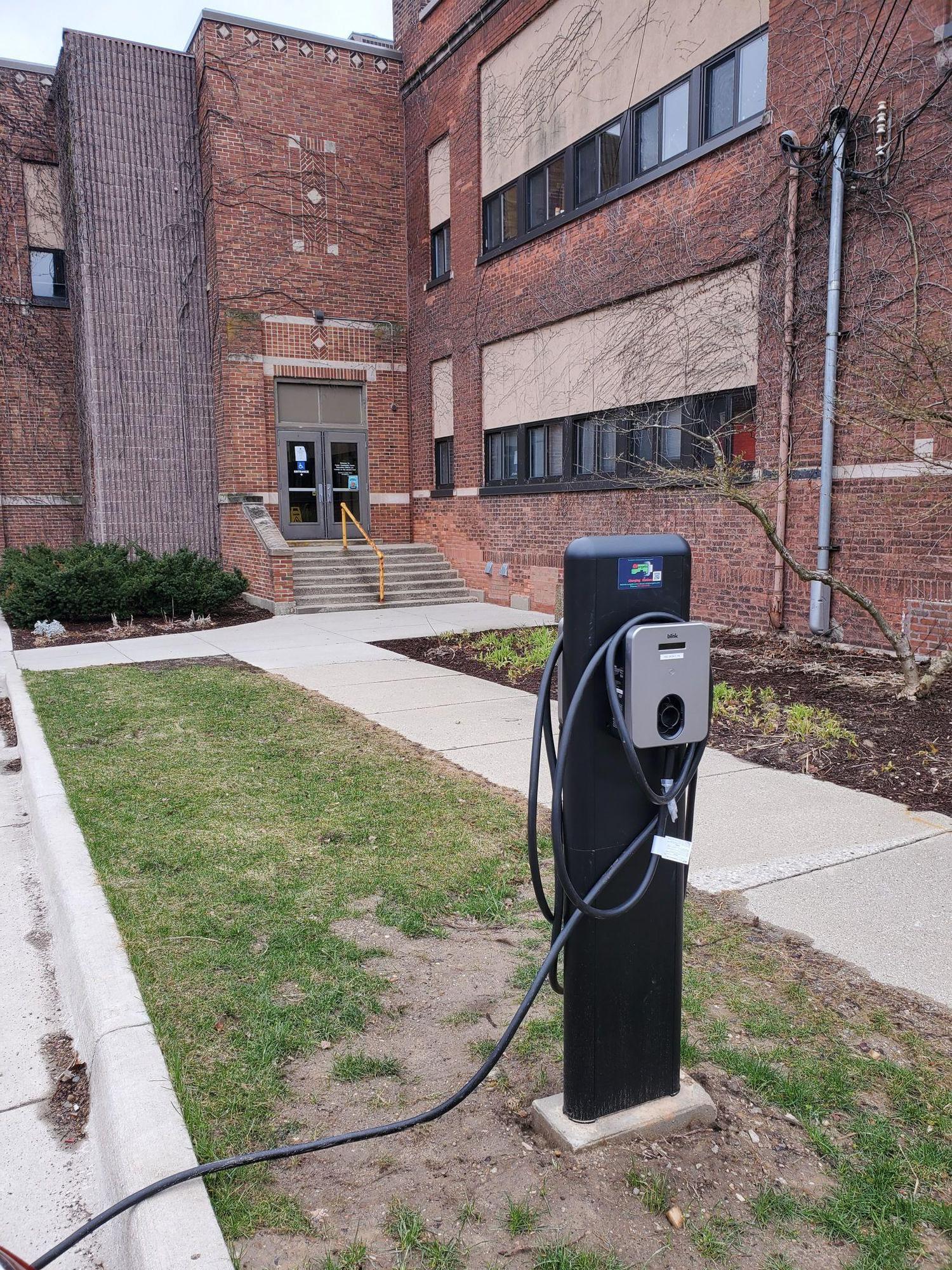Foster Community Center | Lansing, MI | EV Station