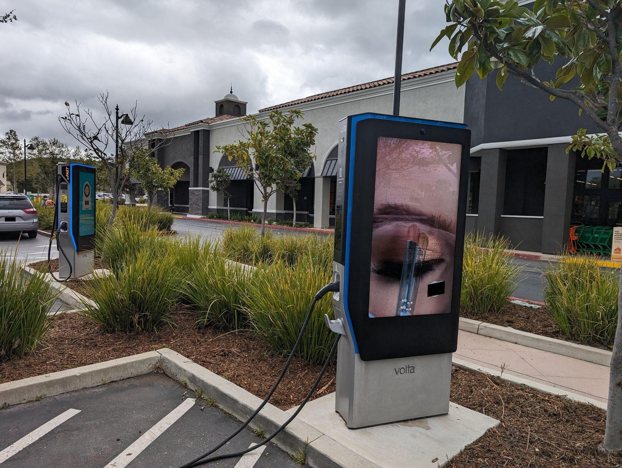 The Village at Moorpark - Amazon Fresh | Moorpark, CA | EV Station