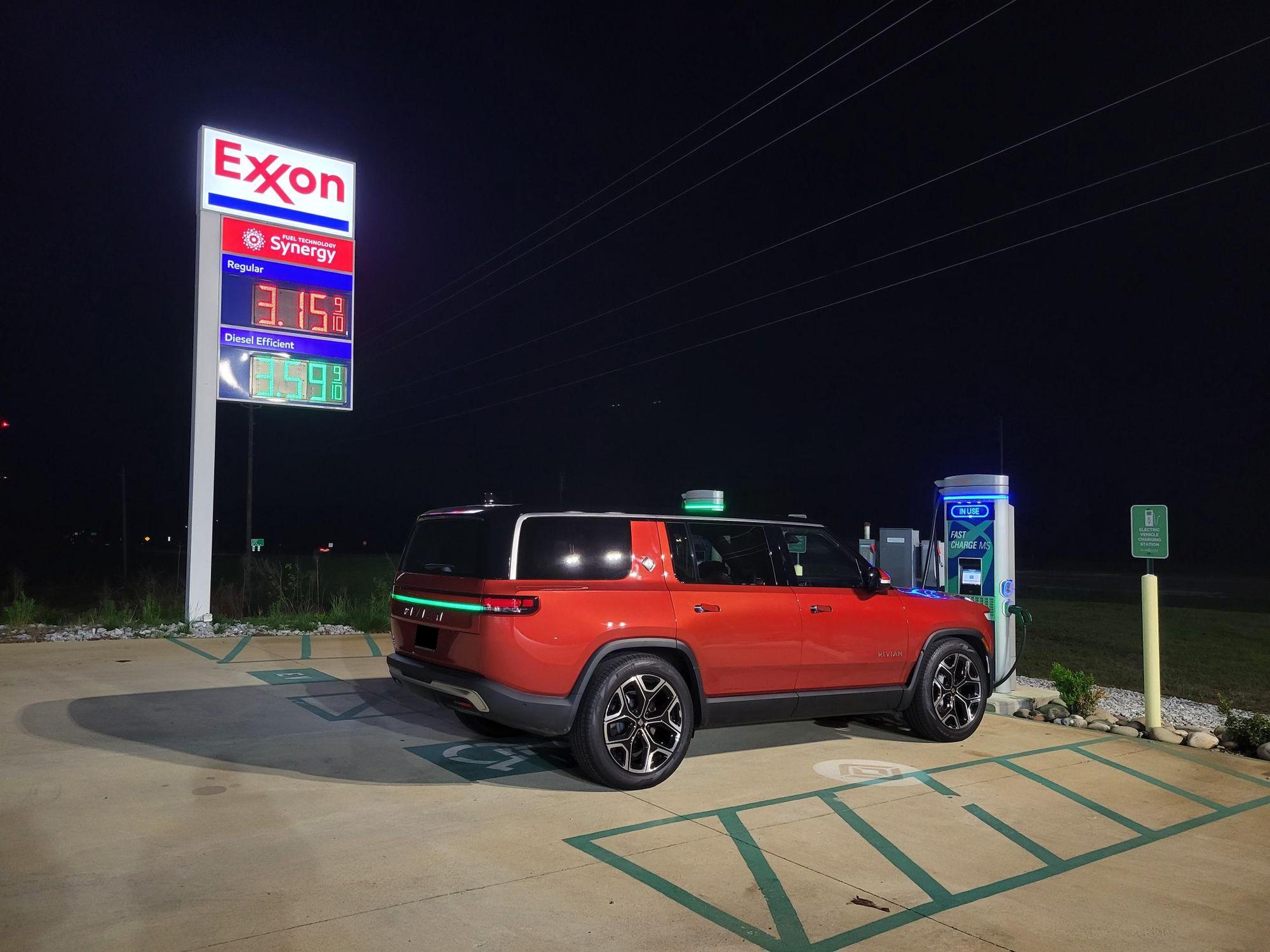 Bravo Travel Center / Exxon | Pontotoc, MS | EV Station