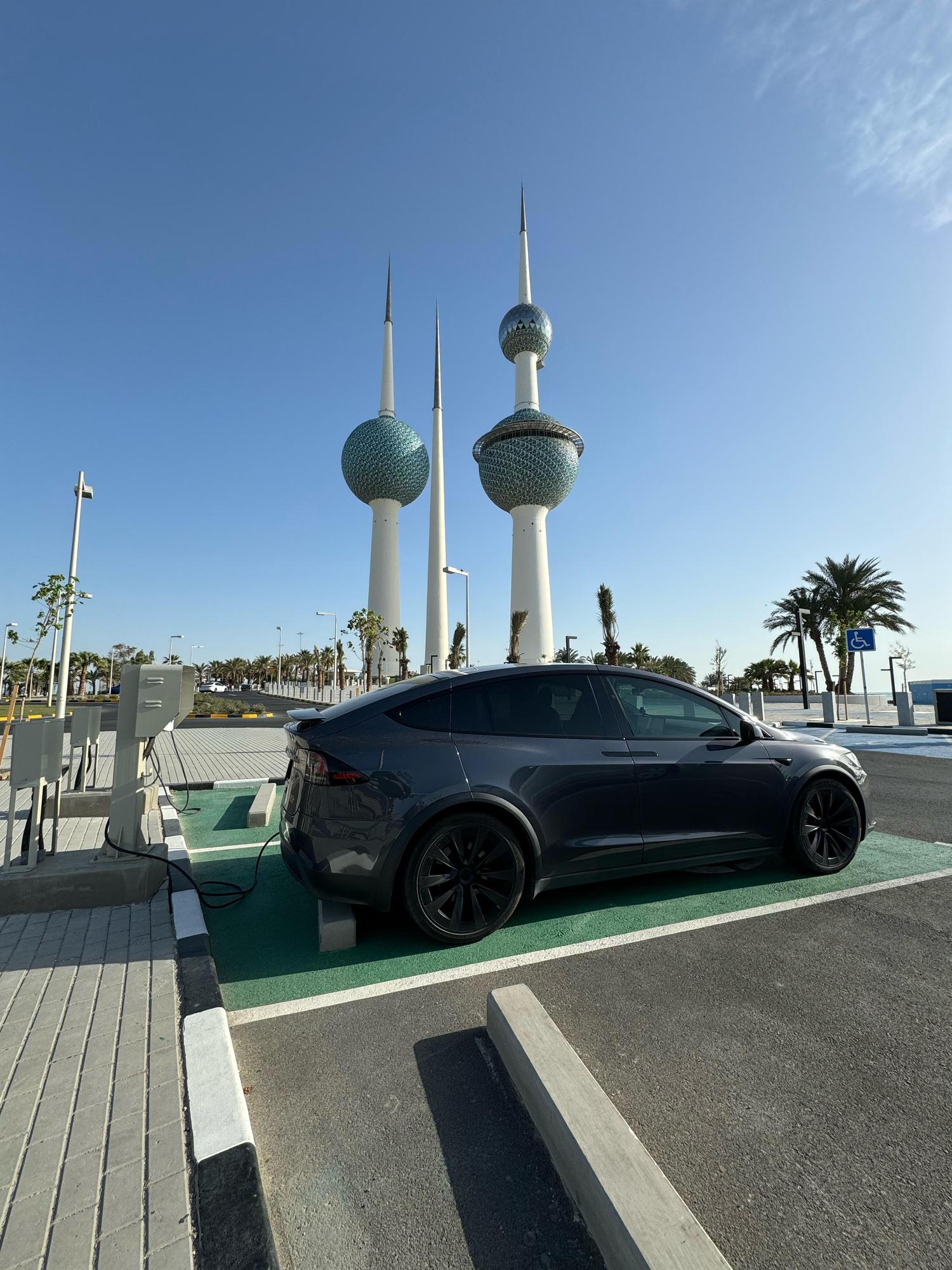 Kuwait Towers | Kuwait City, Al Asimah Governate | EV Station
