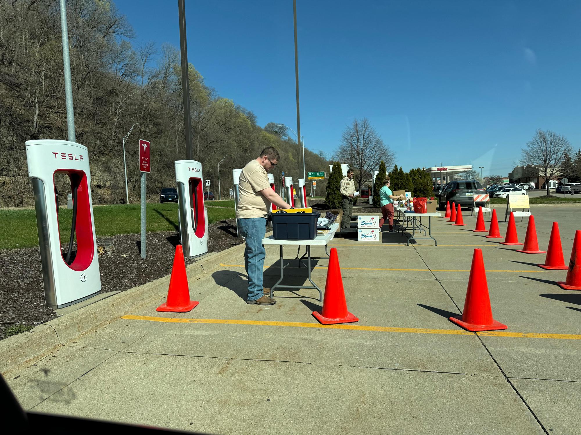 Hy-Vee Dubuque | Dubuque, IA | EV Station