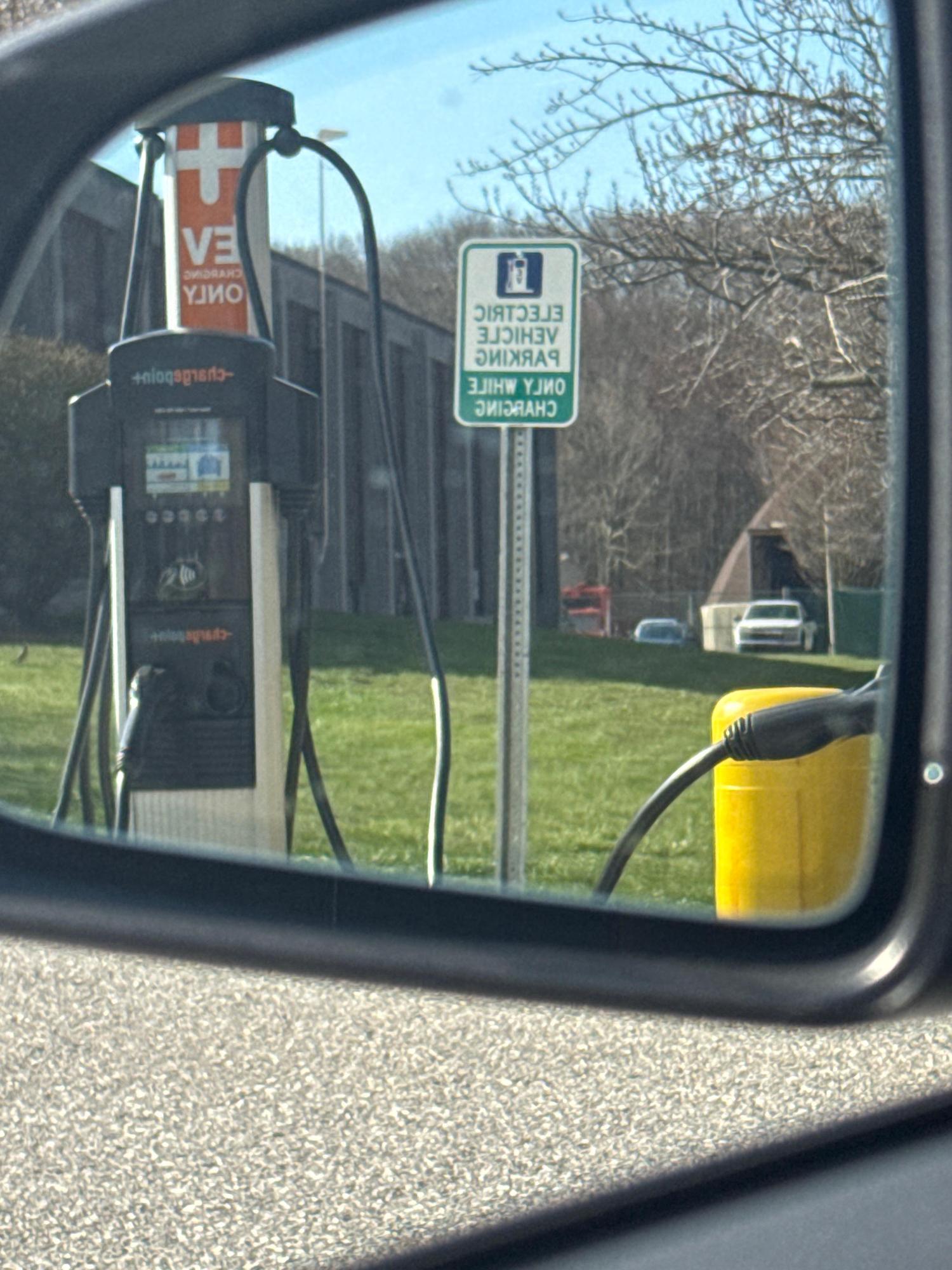 Groton Utilities | Groton, CT | EV Station