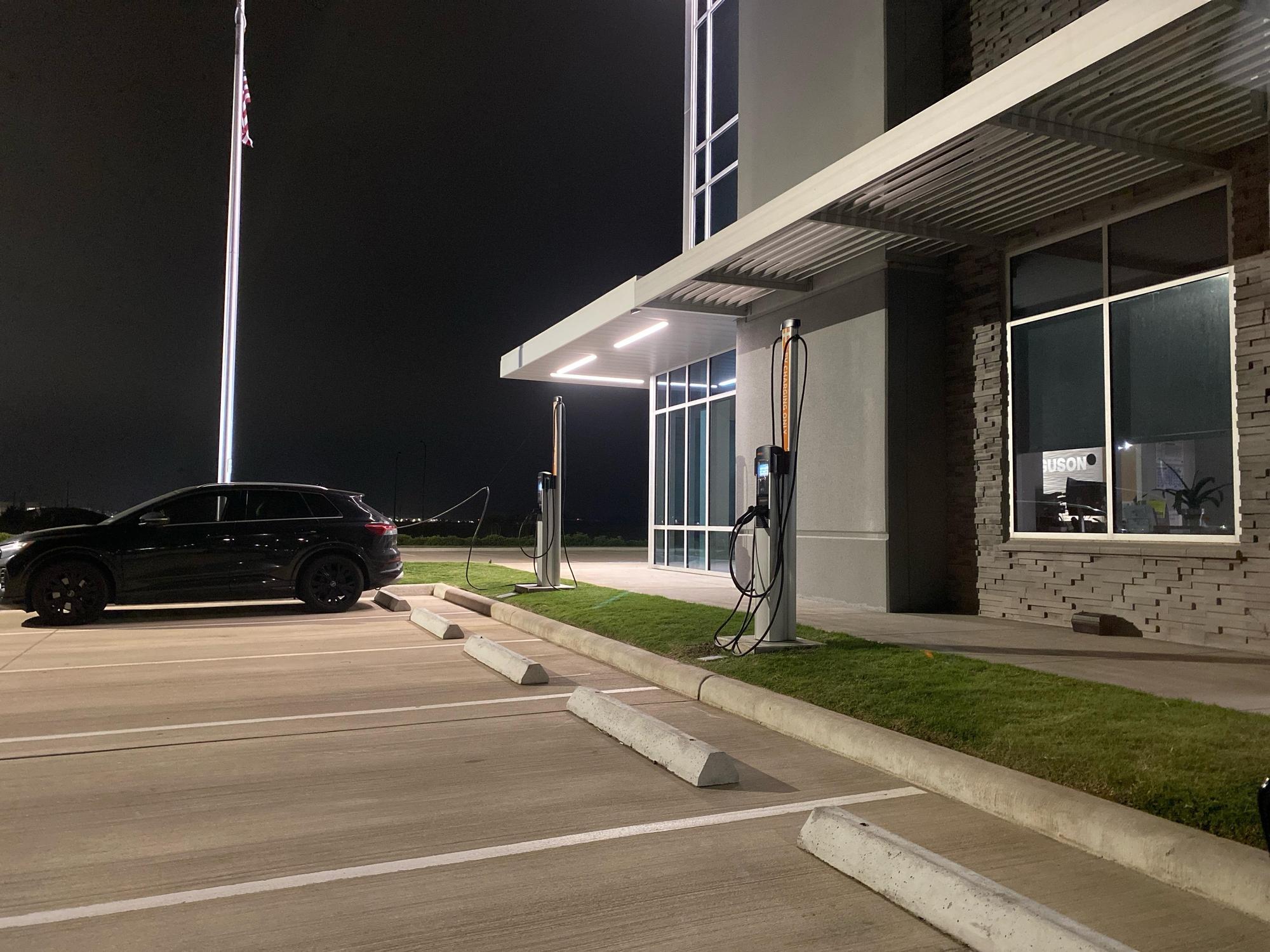 711 Woods Rd Building | Brookshire, TX | EV Station