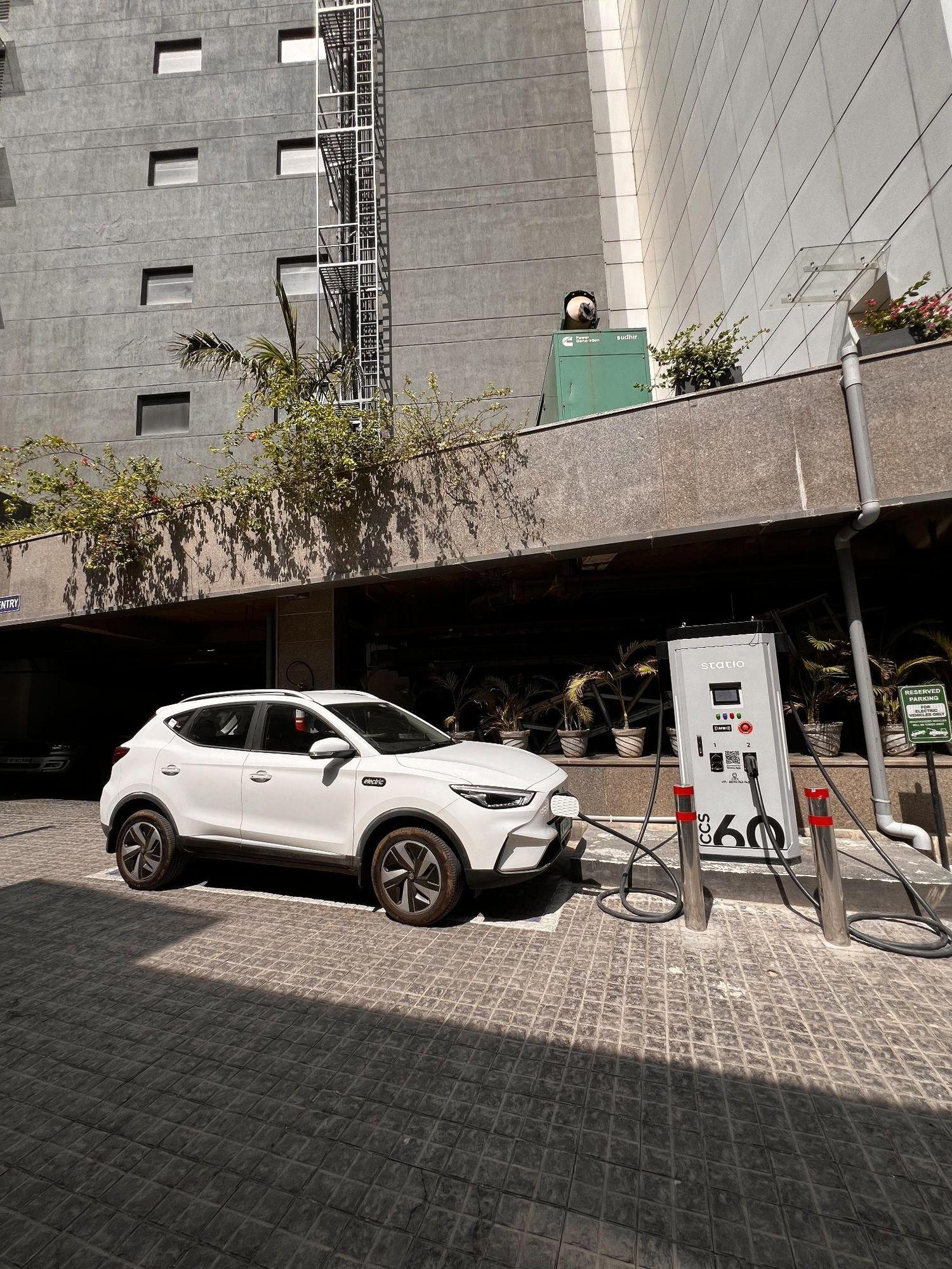 Statiq Windsor Grand | Noida, UP | EV Station