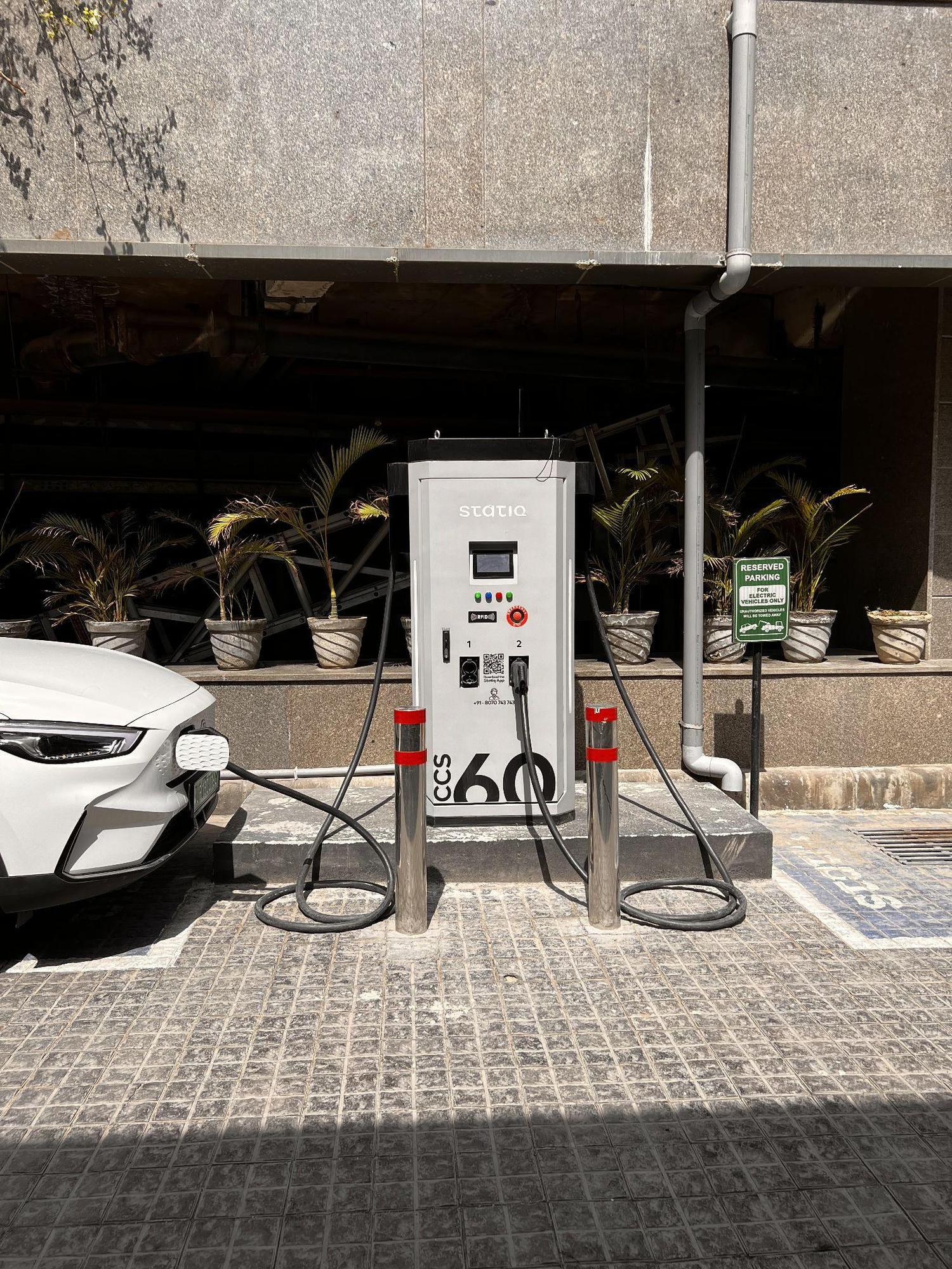 Statiq Windsor Grand | Noida, UP | EV Station