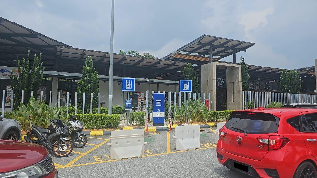 R&R Elmina Southbound | Shah Alam, Selangor | EV Station